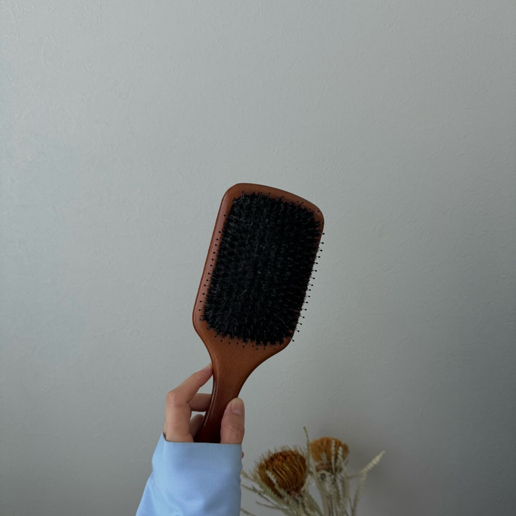 【楽天100冠／ヘッドスパニスト監修】Lefina(R)公式 ヘアブラシ 豚毛 パドルブラシ 獣毛 ヘッドスパブラシ クシ くし マッサージ 頭 櫛 髪 レディース 天然 プレゼント ギフト ...