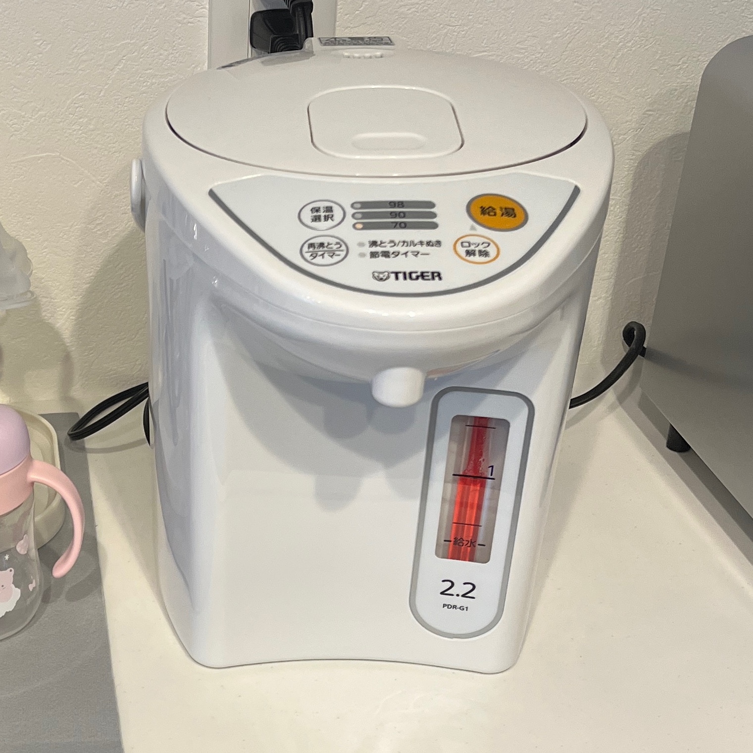 【在庫有・即納】タイガー 魔法瓶 マイコン 電気 ポット 2.2L ホワイト PDR-G221-W Tiger 電気ポット お湯沸かし 保温