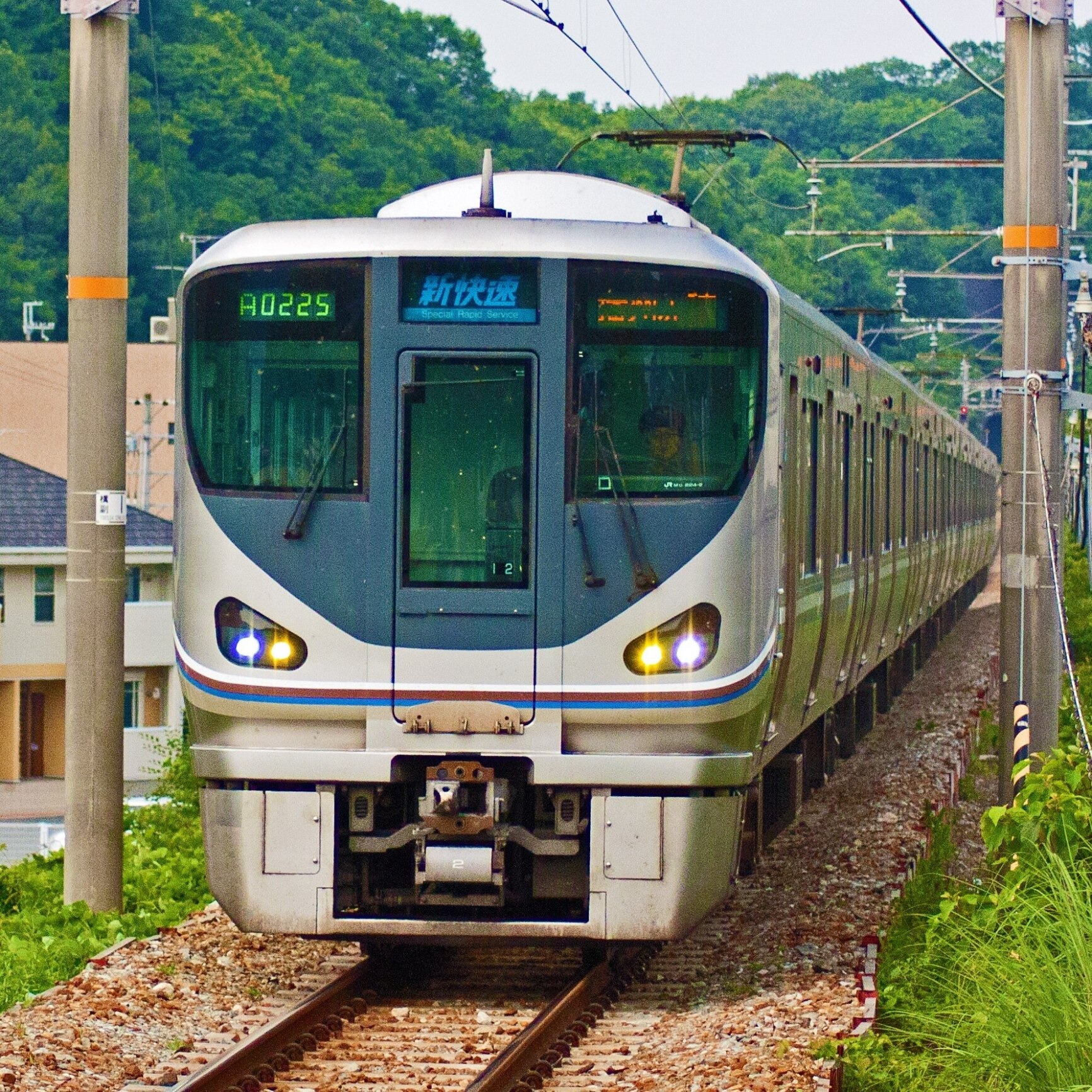 225系I2編成 のROOM - 欲しい! に出会える。