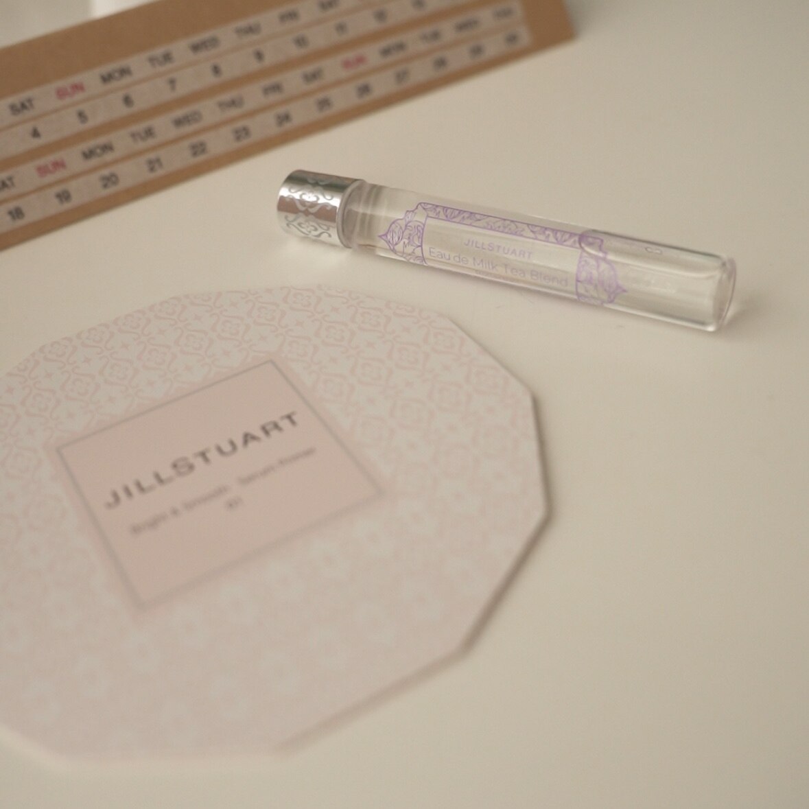 【メール便 送料無料】 ジルスチュアート オード ミルクティーブレンド ローラーボール 10mL -JILLSTUART- 【国内正規品】