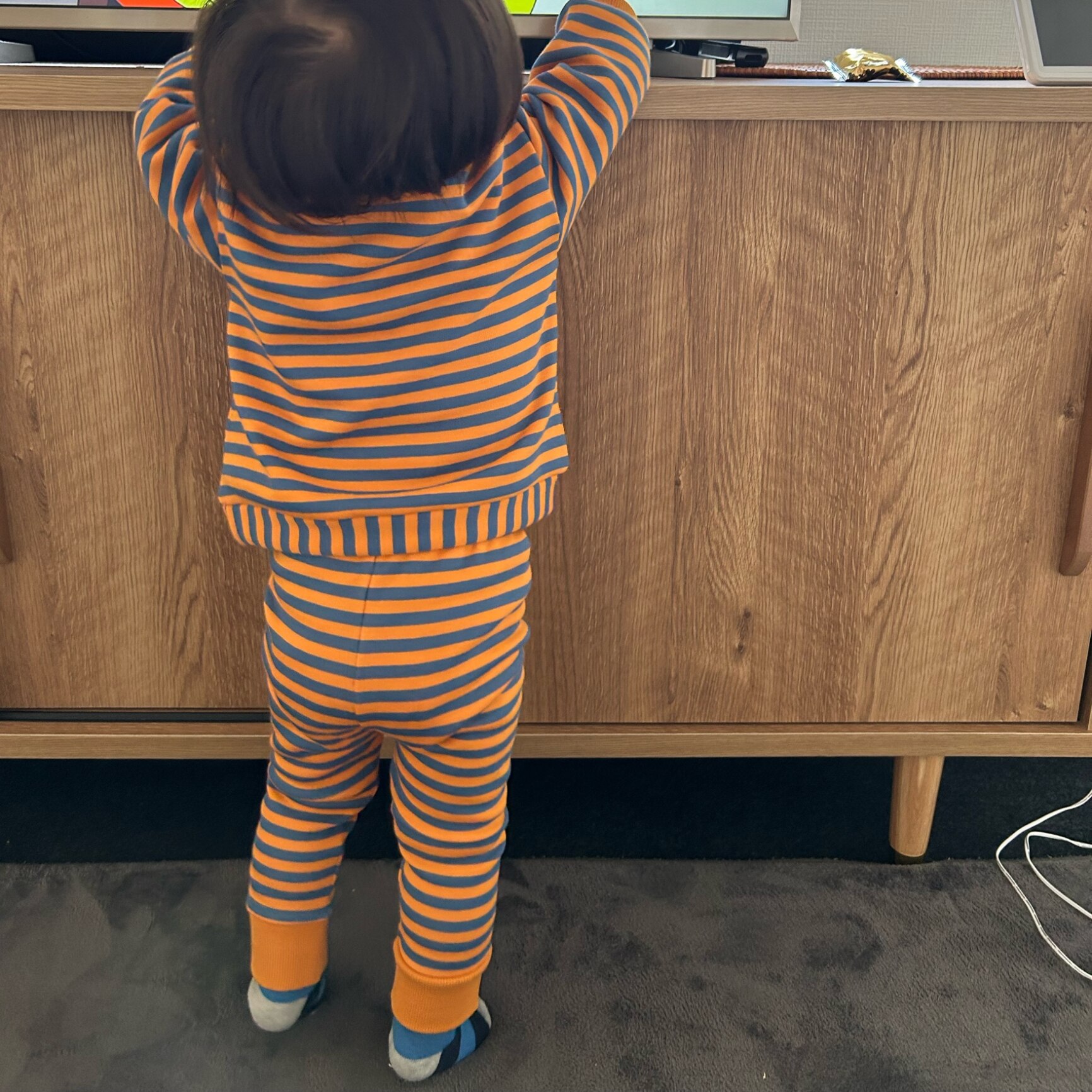 【SALE／50%OFF】moimoln 【セットアップ】ボーダートップス&パンツ(WEB限定カラーO) モイモルン スーツ・フォーマル セットアップスーツ ネイビー オレンジ グリーン