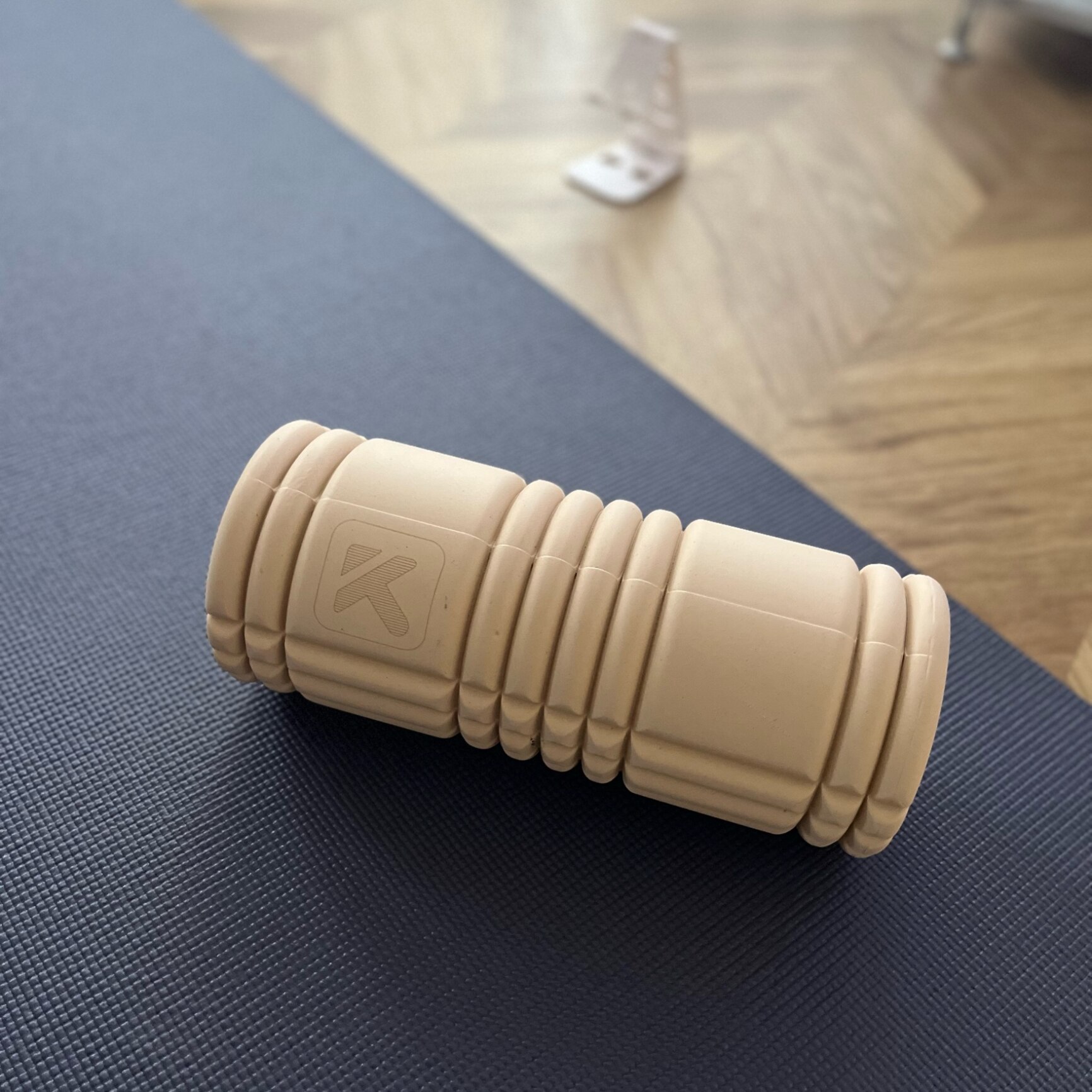 トリガーポイント エコグリッド フォームローラー【 33cm 】【 1本入り 】正規輸入品 筋膜リリース 疲労回復 ほぐし 血行 血流 巡り めぐり リンパ セルライト コリ 肩こり 腰痛 ...