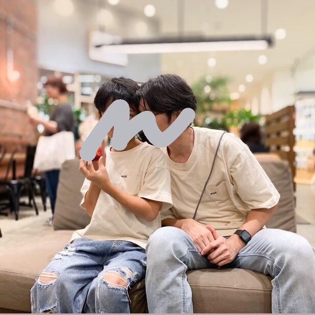 【ハプティックhbD】【yuki×HAPTIC】OMNES キッズ バックラベル ポケット付き半袖Tシャツ ROOMコラボ KIDS 子供服 子ども服 クルーネック 刺繍ロゴTシャツ ...