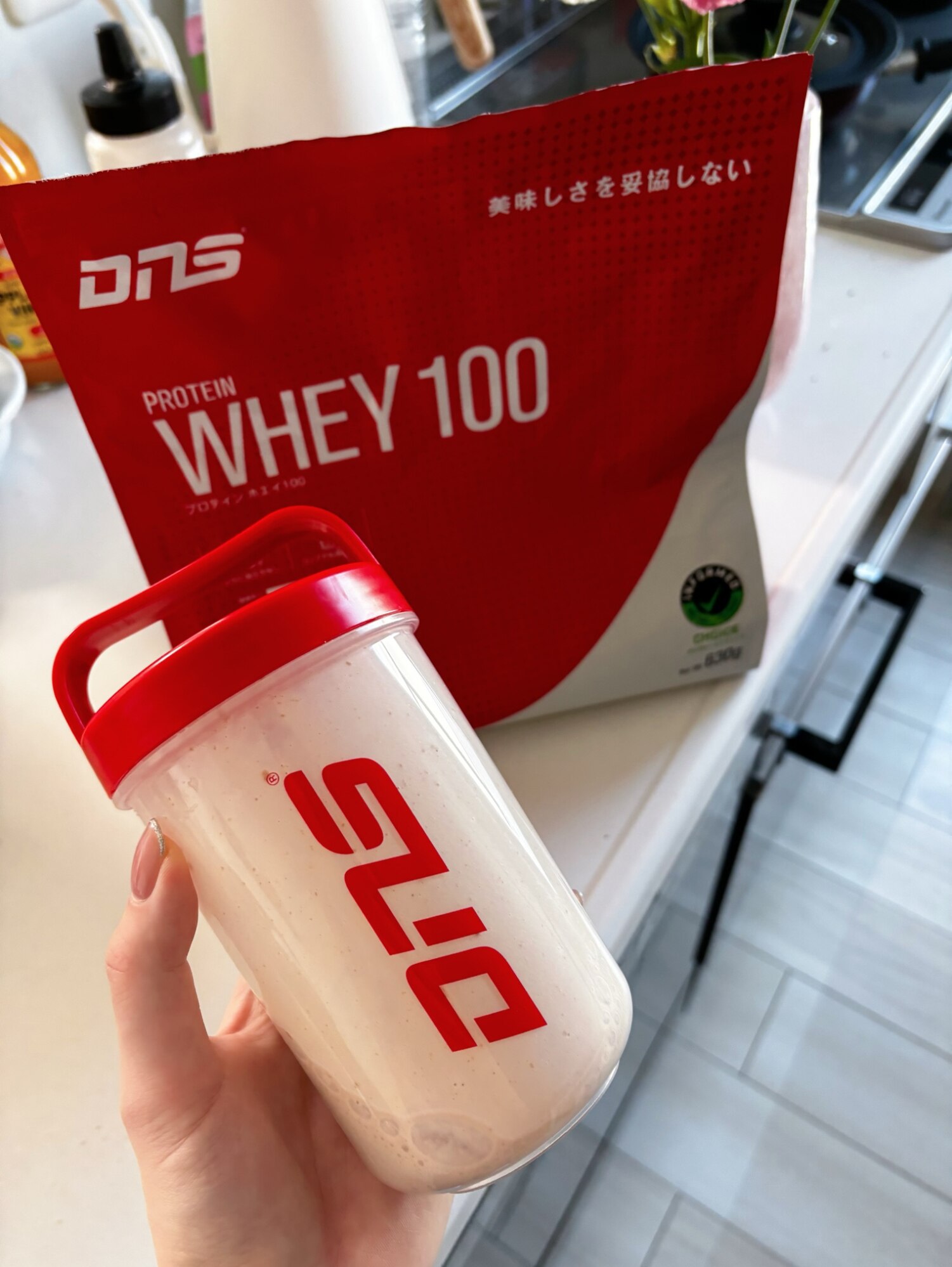 DNS プロテインホエイ100 ホエイ プロテイン 選べる8風味 630g 女性 男性 プレミアムチョコレート いちごミルク 抹茶 トロピカルマンゴー バナナオレ リッチバニラ レモン カフェオレ