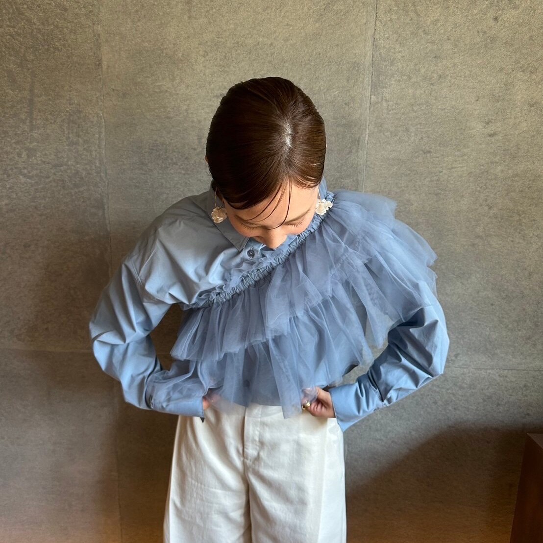 【SALE／20%OFF】KBF チュールSETクロップドシャツ ケービーエフ トップス シャツ・ブラウス ホワイト グレー ブルー【送料無料】