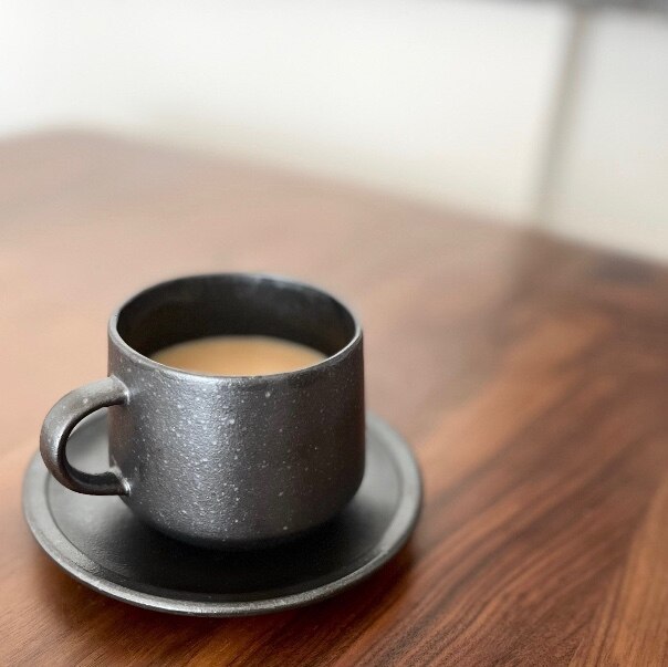 【KEYUCA公式店】ケユカ [美濃焼] DENK IV マグカップ ブラック [国産 日本製 食器 コップ ハンドメイド 無地 シンプル おしゃれ モダン 通販]