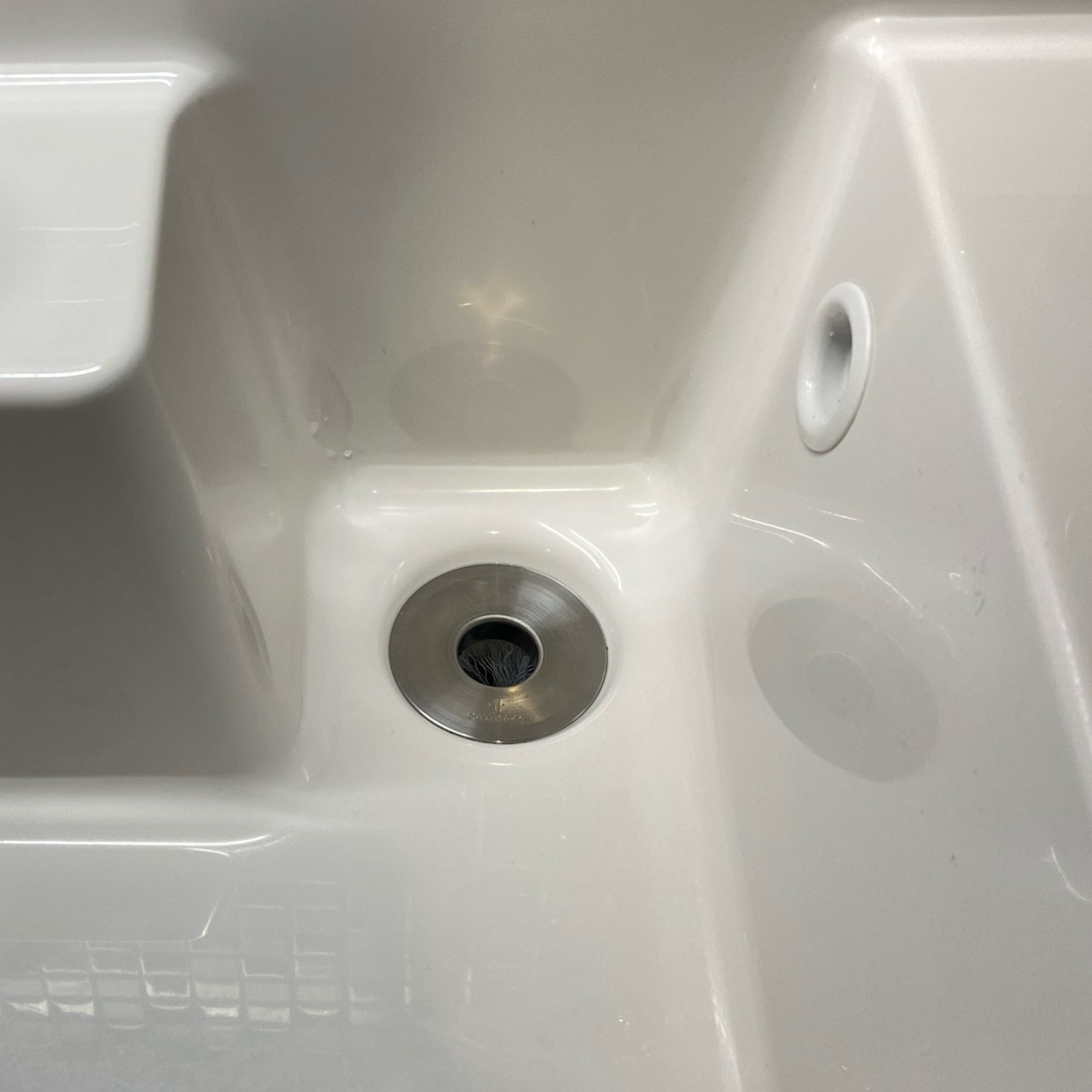 《新発売》 【 HUBATH 洗面台 ヘアー キャッチャー 】 洗面台 排水口 ゴミ受け 排水溝 掃除 排水口ネット 排水溝ネット はいすいこう ネット ごみ受け makuake 送料無料 極排水