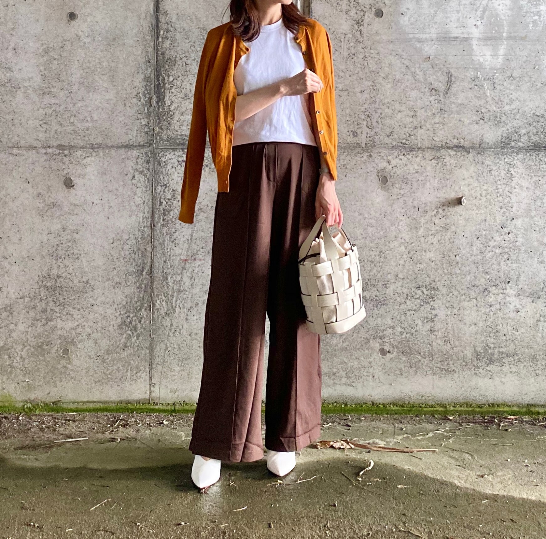 【ハプティックhbD】レディース ワイドパンツ ボトムス 【OMNES Another Edition 】T/PU スリット入 センタープレスワイドパンツ カジュアル ロングパンツ スリット ...