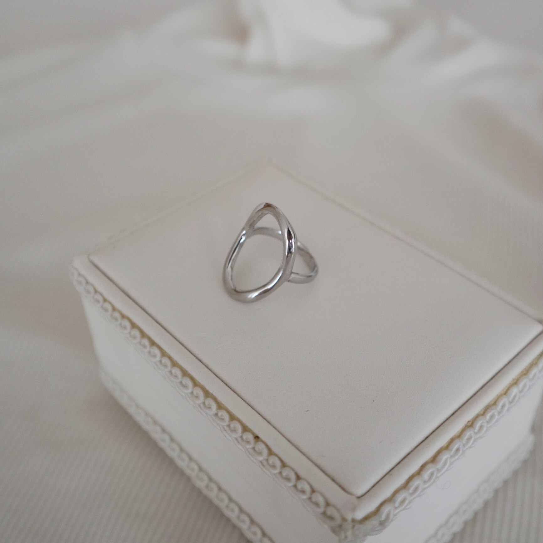 【全品50%OFFクーポン対象★全品高品質Silver925製】【楽天一位】【フリーサイズ】リング 指輪 レディース Silver925 丸 サークル 楕円 円形 太 幅広 ボールド デザイン ...