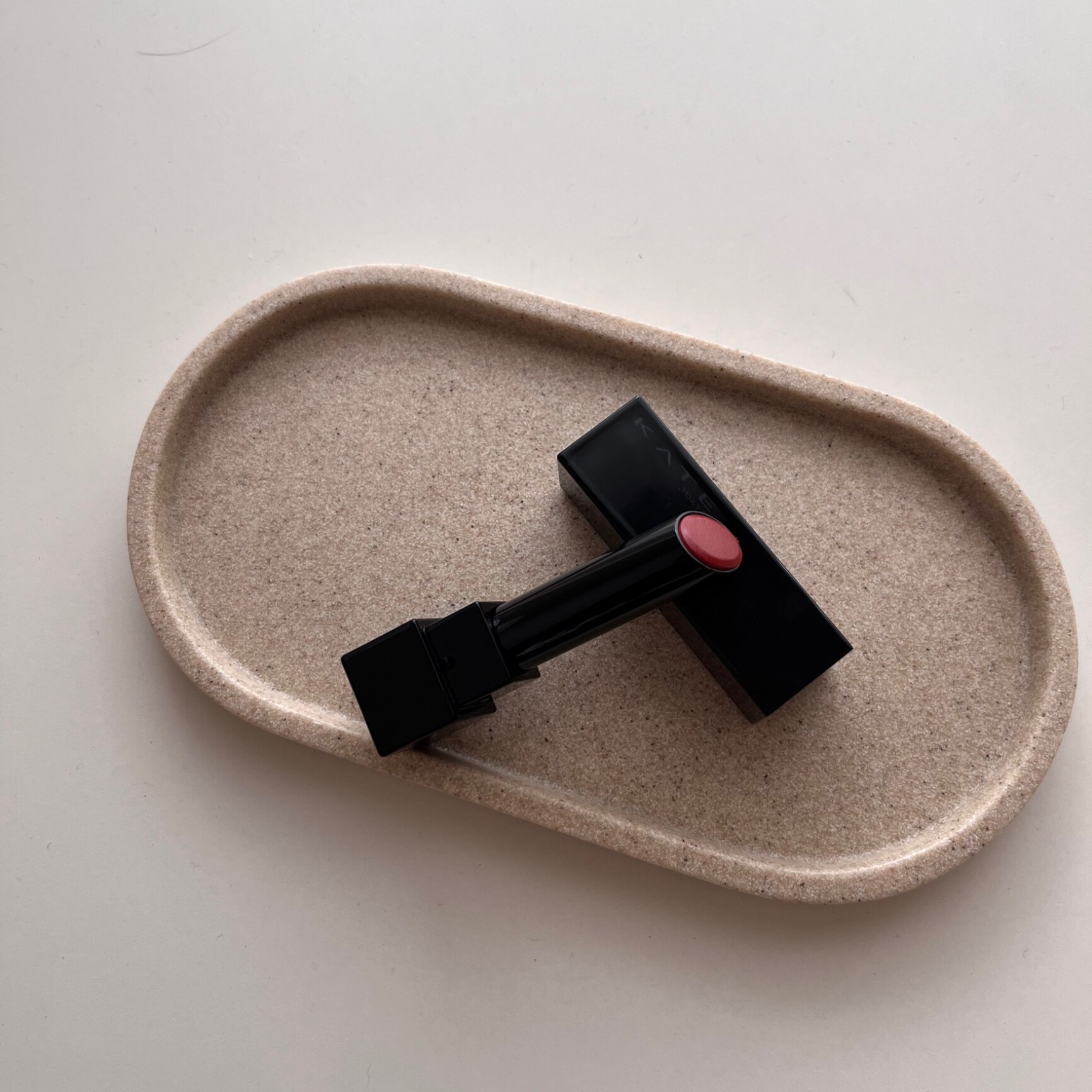 ケイト リップモンスター 10 地底探索(3.0g)【KATE(ケイト)】