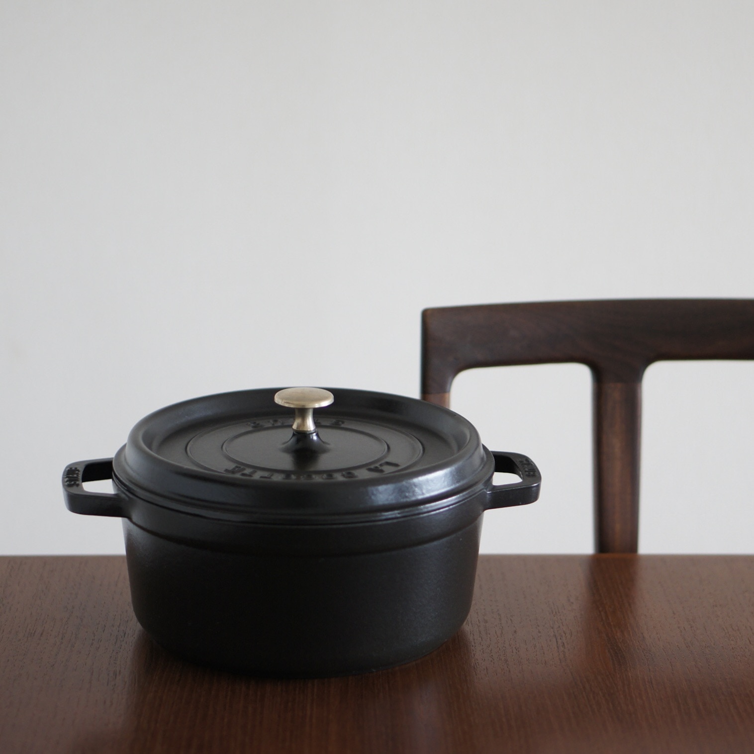 \ポイント2倍★ 5/9 20:00~／\ランキング1位★／ ストウブ 鍋 22cm 16cm 24cm 18cm 20cm 両手鍋 ピコ ココット ラウンド 無水調理 Staub ホーロー ...