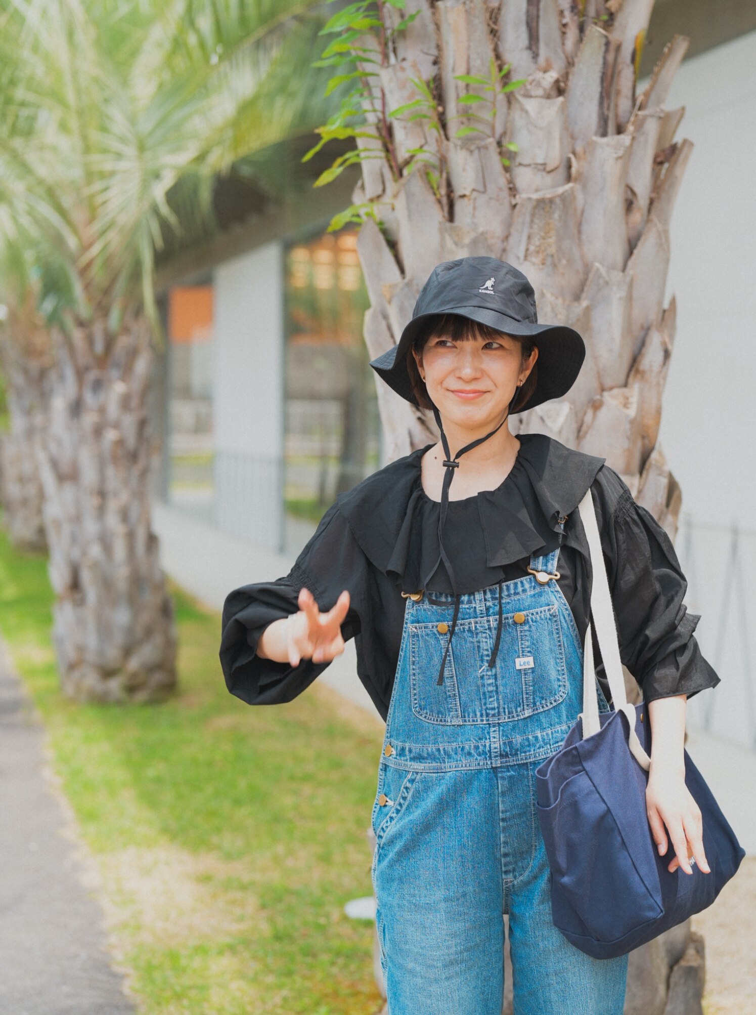 【SALE／60%OFF】FREAK'S STORE シアーフリルブラウス 25SS フリークスストア トップス シャツ・ブラウス ブラック ブルー ホワイト