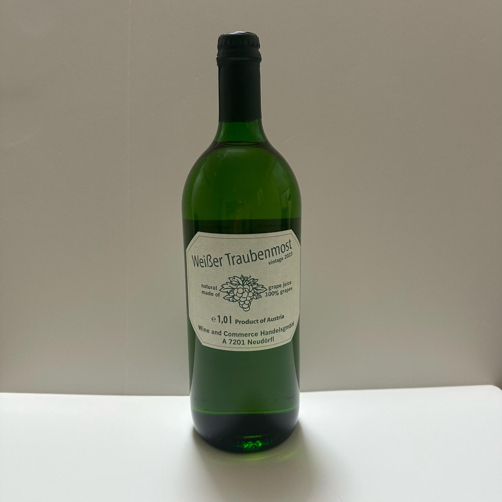 【マラソン限定クーポン配布中】ワイサー・トラウベンモスト 白ぶどうジュース 1000ml (1L)[Weisser Traubenmost]