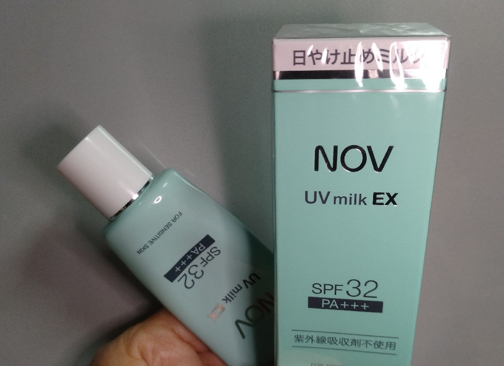 NOV ノブ UVミルクEX 35g SPF32 PA+++ 紫外線吸収剤不使用 低刺激性 無香料 無着色[ギフトラッピング対応]