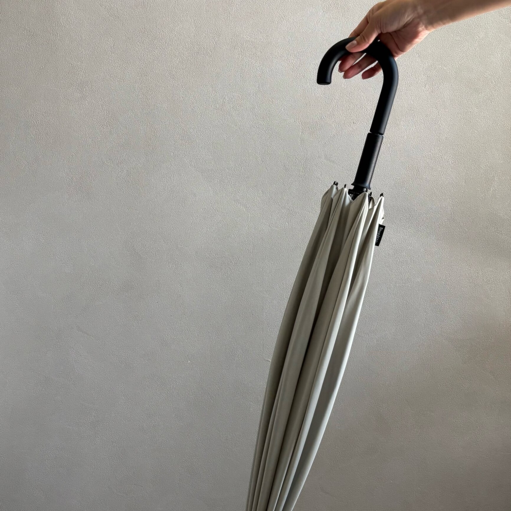 365日出荷【マーナ 公式】Shupatto アンブレラ 58cm 62cm シュパット 傘 レディース メンズ 16本骨 UVカット 晴雨兼用 日傘 雨傘 長傘 雨天 車 濡れない 男女兼用 ...