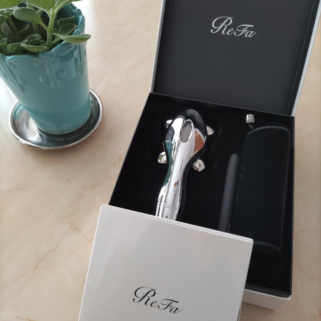 ReFa 4 CARAT ( リファ フォーカラット ) ／ MTG mtg 美顔器 リファ refa ローラー美顔ローラー コロコロ もみ出し マイクロカレント 防水 【TBSショッピング】