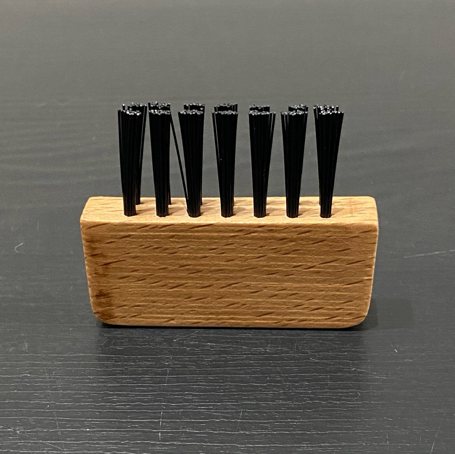 【楽天1位★Lefina】ヘアブラシクリーナー ヘアブラシ専用 櫛 埃 掃除 毛取り ほこり取り ブラシクリーナー ギフト 女性 髪 ヘアリムーバー コンパクト 天然素材 天然木 Lefina