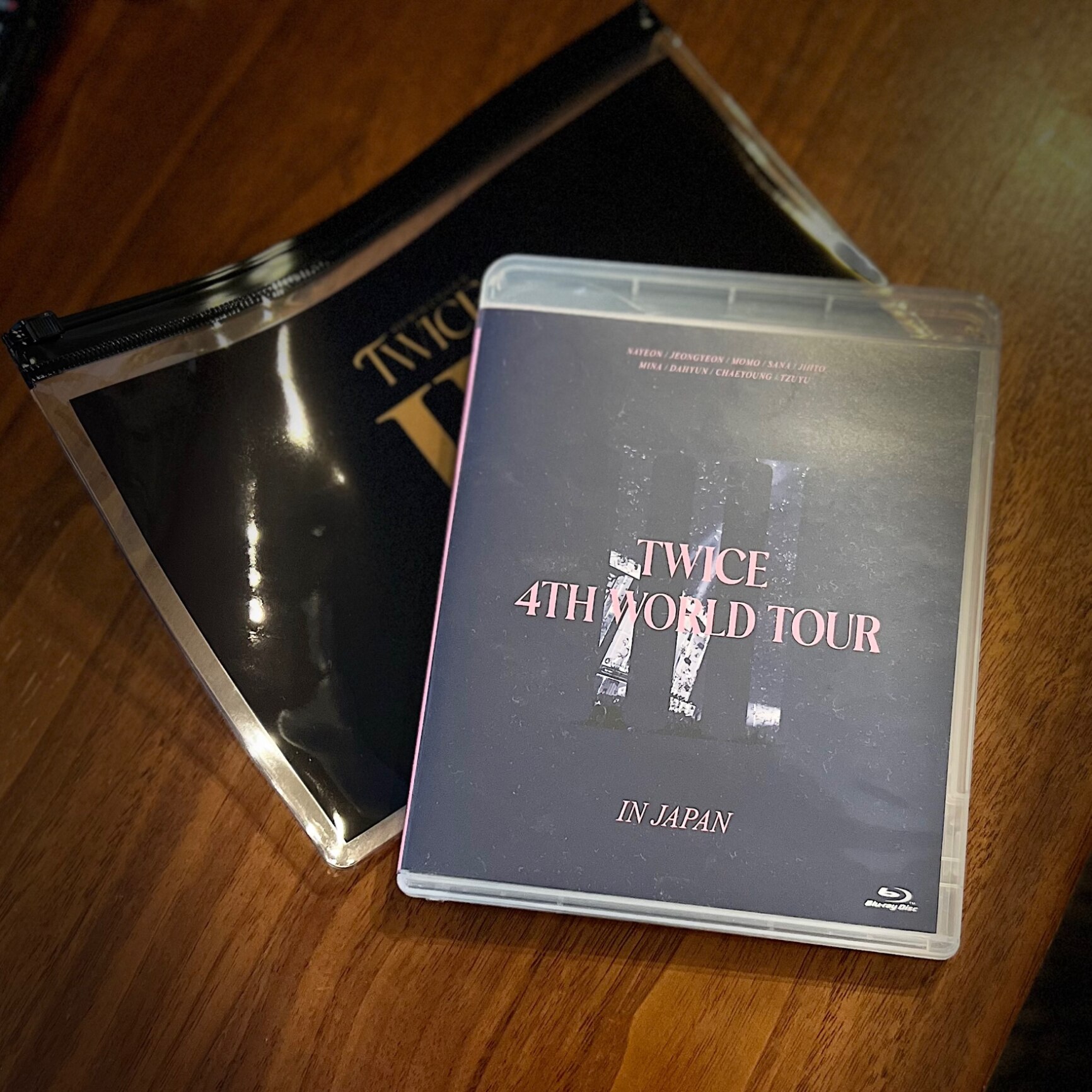 【楽天ブックス限定先着特典】TWICE 4TH WORLD TOUR 'III' IN JAPAN(通常盤Blu-ray)【Blu-ray ...