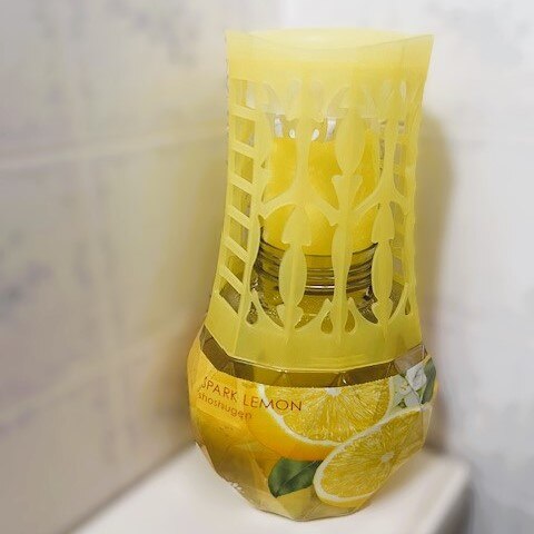 トイレの消臭元 爽やかはじけるレモン 400ml 4987072029633 【取寄商品】 【3980円以上送料無料(沖縄・離島・海外除く)】