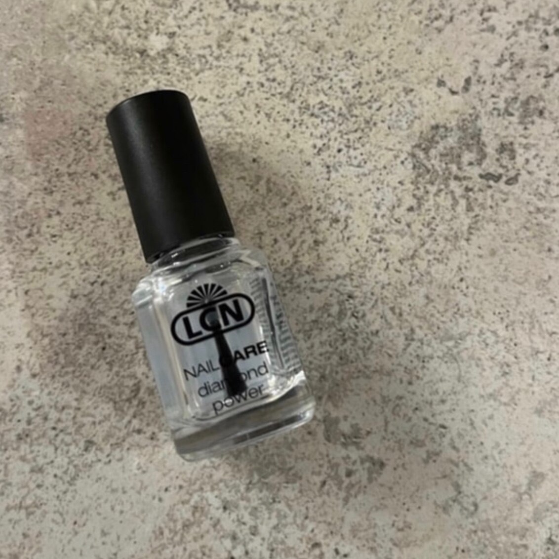 【最大3％OFF】 ネイル LCN ダイヤモンドパワー トップコート ＆ ベースコート 8ml マニキュア ネイルグッズ LCN DP トップアンドベースコート エルシーエヌ 新品 送料無料