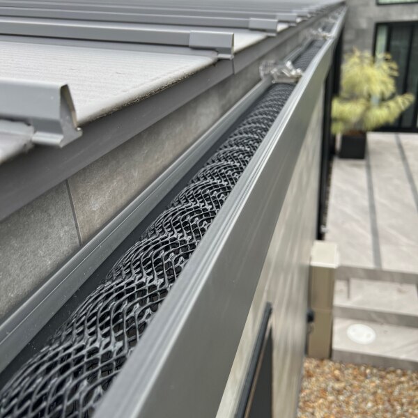 *ネトロン 枯葉防止 丸樋用 【KB-80】大日本プラスチックス（株）