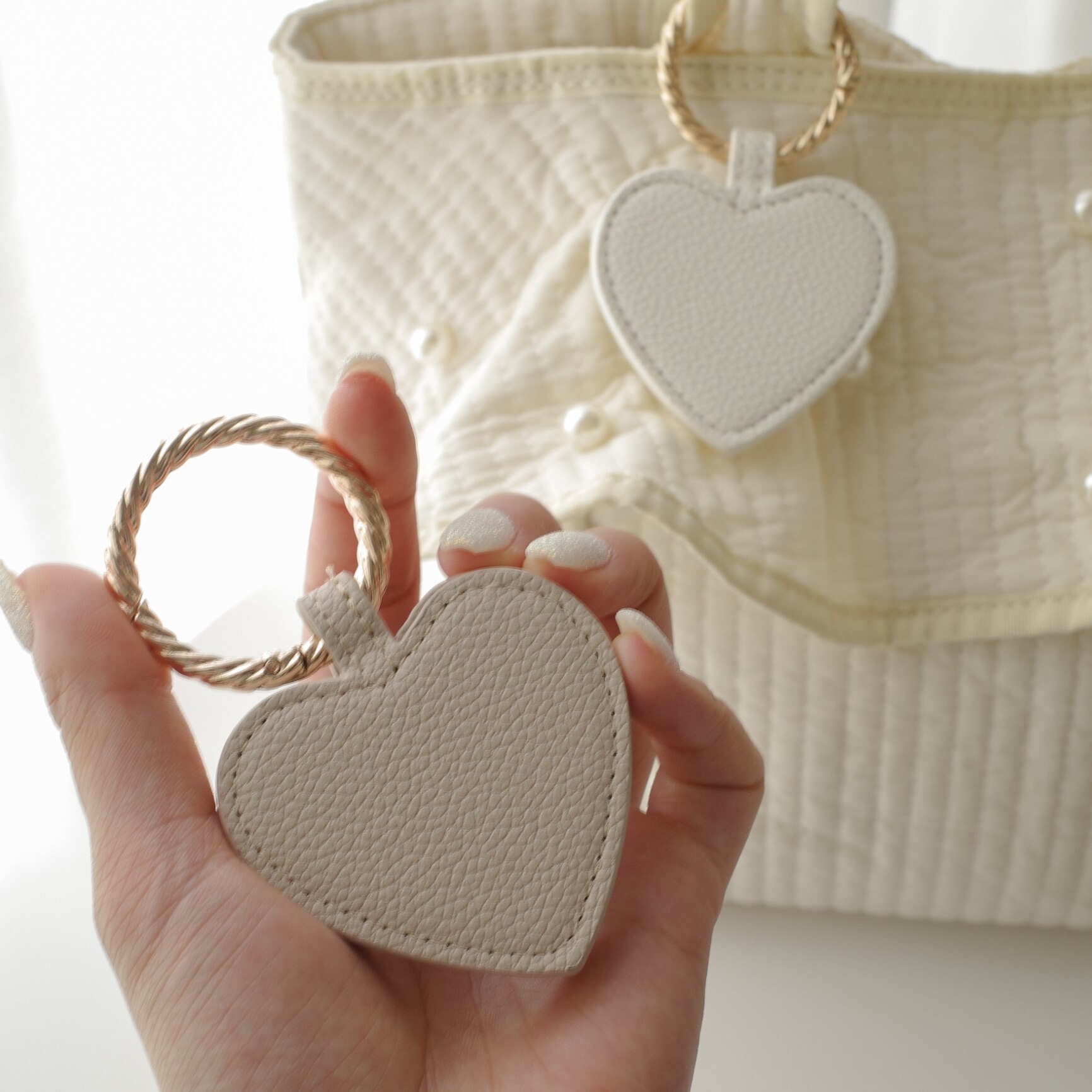 【クーポンで50%OFF★10/4(土)20時〜2H限定】楽天1位 帽子クリップ ハットクリップ 帽子 クリップ キャップクリップ ハート 帽子留め バッグ 収納 ホルダー 挟む 強力 ...