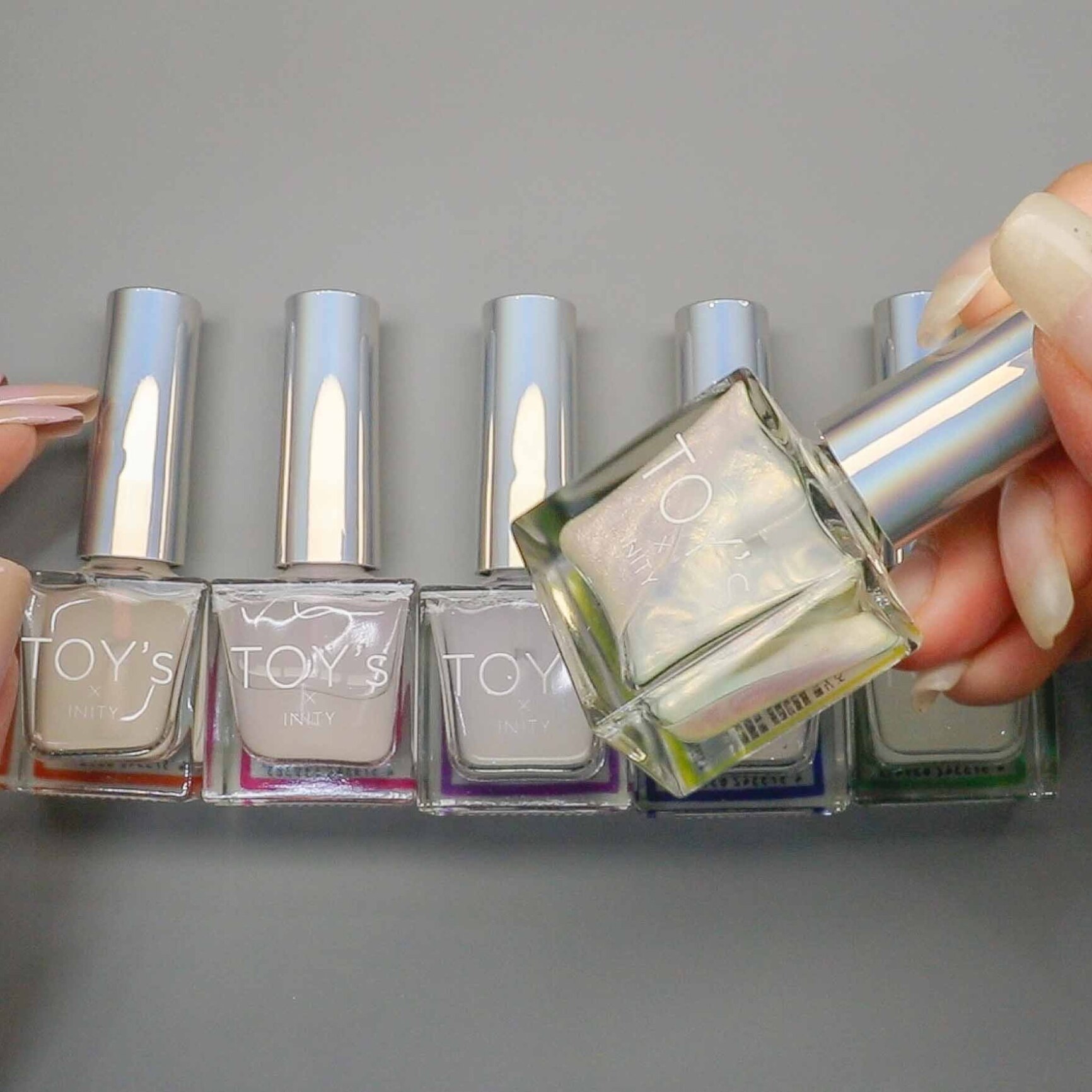 【最大3％OFF】 TOY's × INITY ニューオーロラリキッド 7ml 【6色からご選択】 T-NL01 T-NL02 T-NL03 T-NL04 T-NL05 T-NL06 トイズ ...