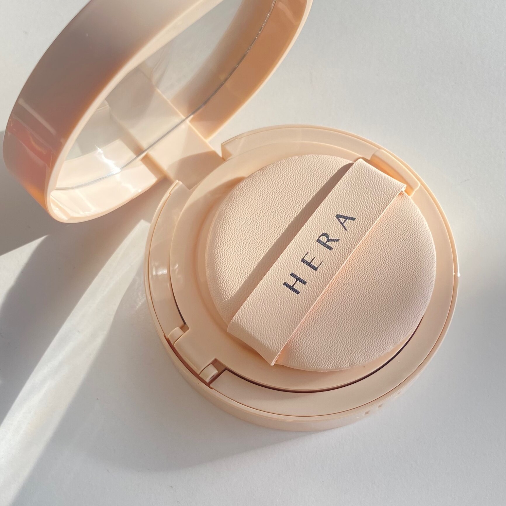 【HERA公式】NEW ツヤ肌メーク完成_スキン ラディアント グロウ クッション 15g*2 (本品+リフィル)【ヘラ】韓国コスメ クッションファンデ レフィル