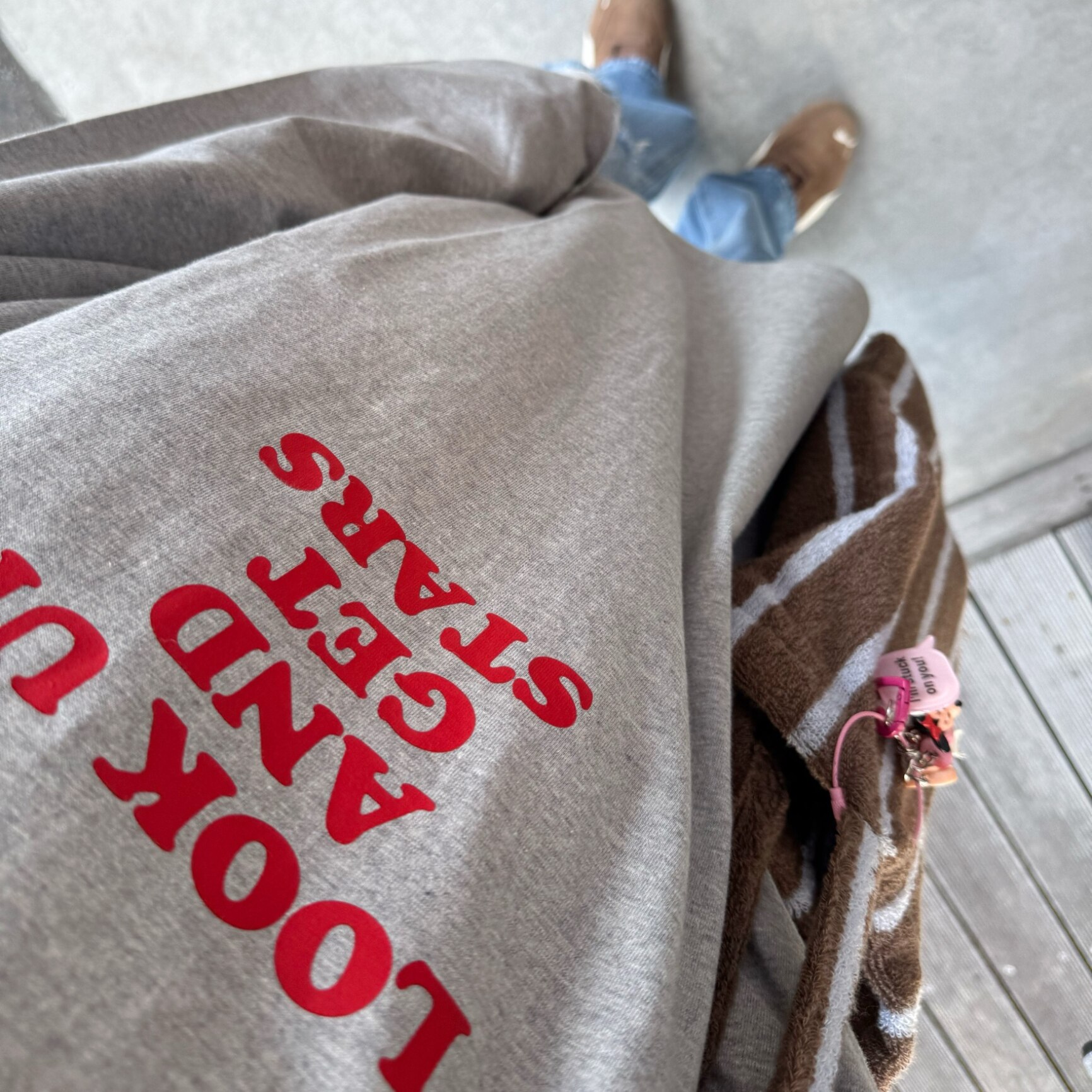 [AYA NAKAMURAコラボ]フロントロゴルーズロンTee 〈LOOK UP AND GET STARS〉AYAコラボ プルオーバー ロン ...