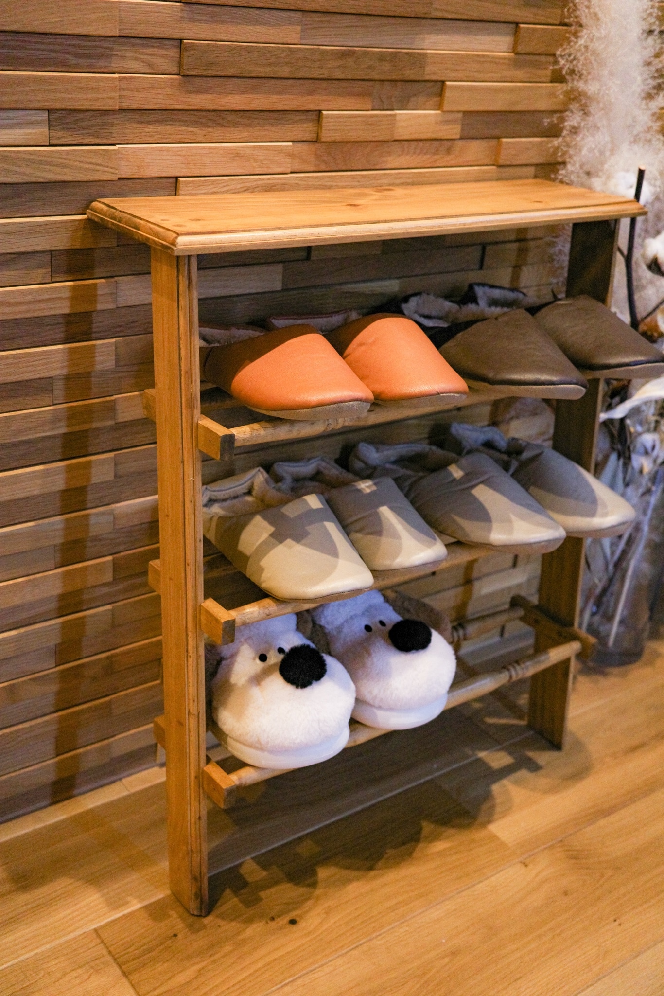 【公式】ナインマーケ パイン シューズラック(NEIN MARKE) / 新入荷 / 500WORKS. スリム 省スペース おしゃれ 立てかけ 靴箱パイン材 靴 コンパクト シンプル ...