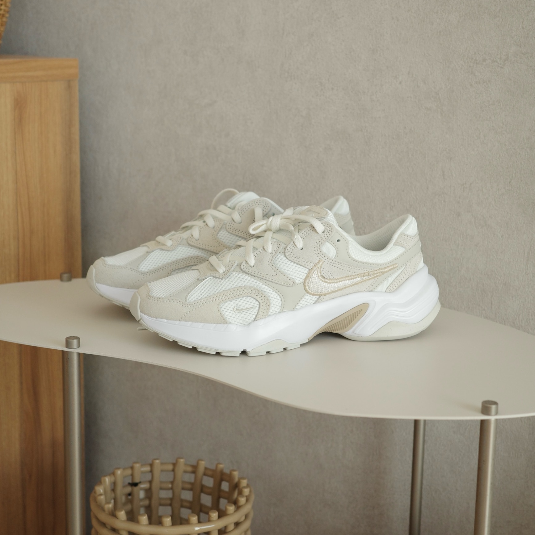 ナイキ ウィメンズ AL8 FJ3794-100 レディース スニーカー ： ベージュ×ホワイト NIKE FJ3794 100 imbkk