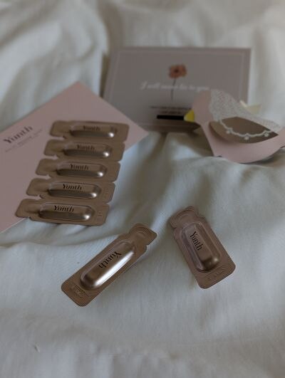 \ご新規様限定50％OFFクーポン／【お試しサイズ】【公式】Yunth 生ビタミンC 美白美容液 1ml×7包（7日分） | 美容液 ビタミンC 導入美容液 先行美容液 ブースター 美白 ...