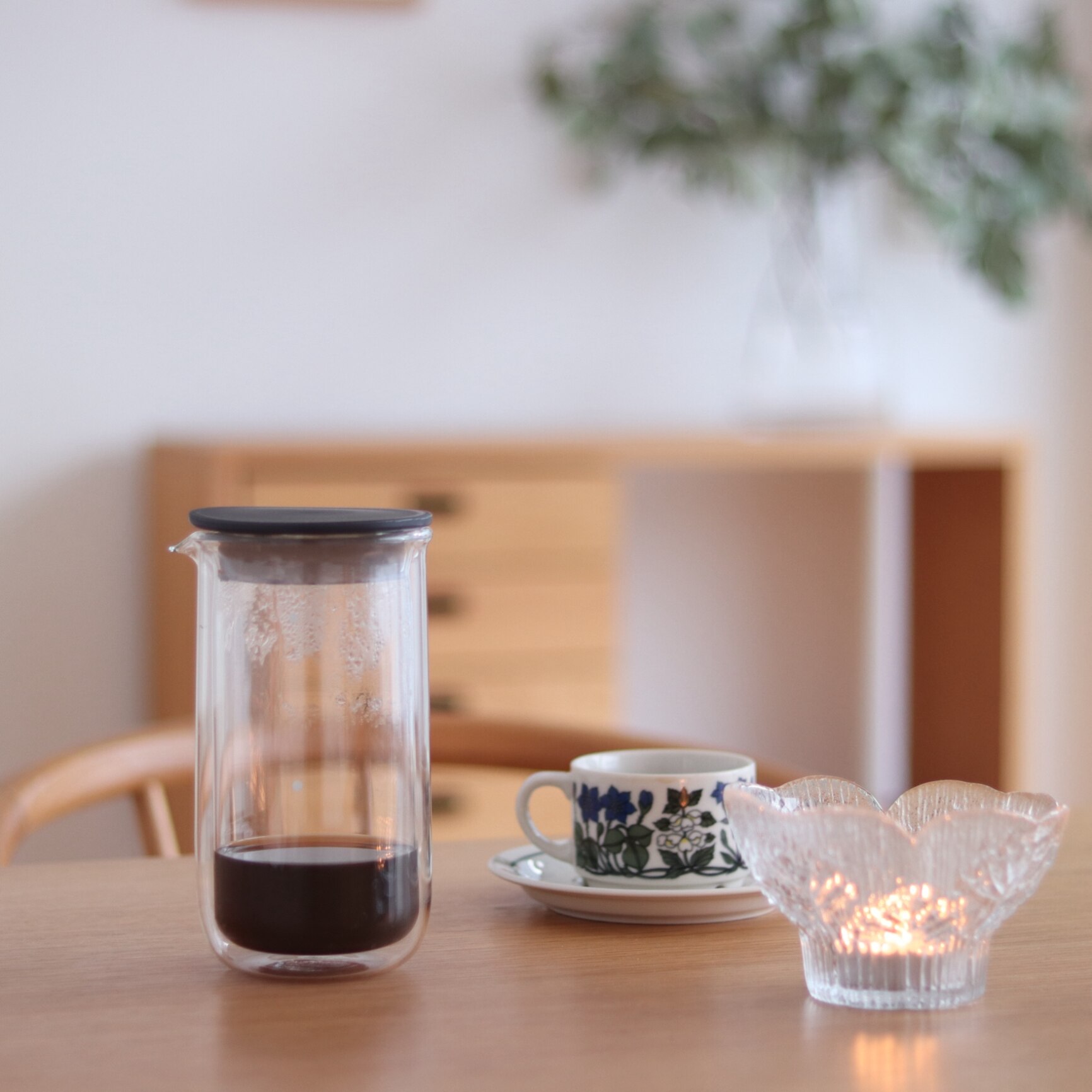 【365日出荷&当店限定特典付】marna マーナ ウォーターピッチャー 530ml 300ml ウォータージャグ 冷水筒 コンパクト ドアポケット 庫内 クリア 隙間に入る 麦茶 水出し ...