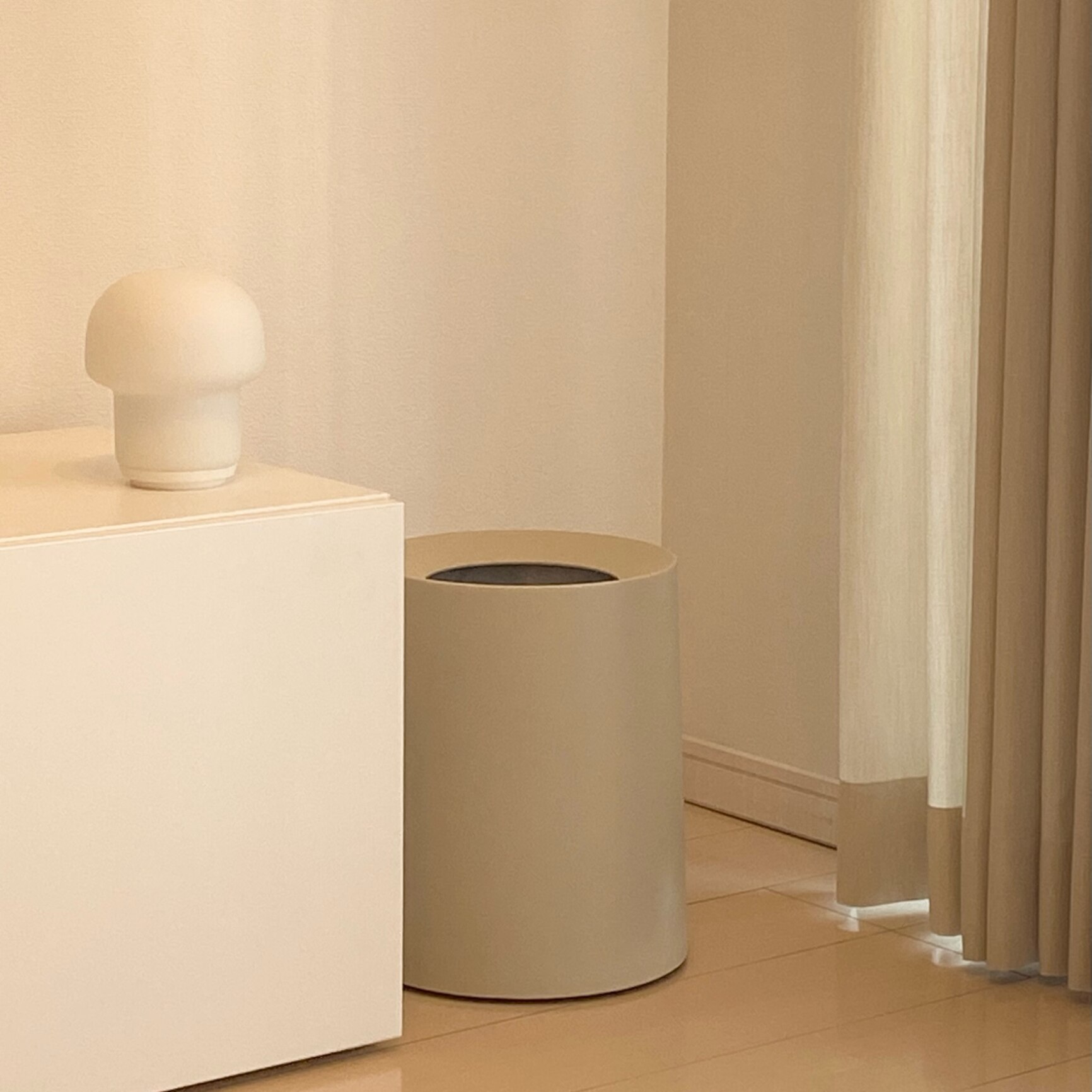 ゴミ箱 おしゃれ 北欧 ゴミ袋が見えない チューブラーオム イデアコ シンプル ダストボックス ダストBOX ごみ箱 ごみばこ ゴミ袋 隠せる ビニール袋 見えない リビング 洗面所 オフィス ...
