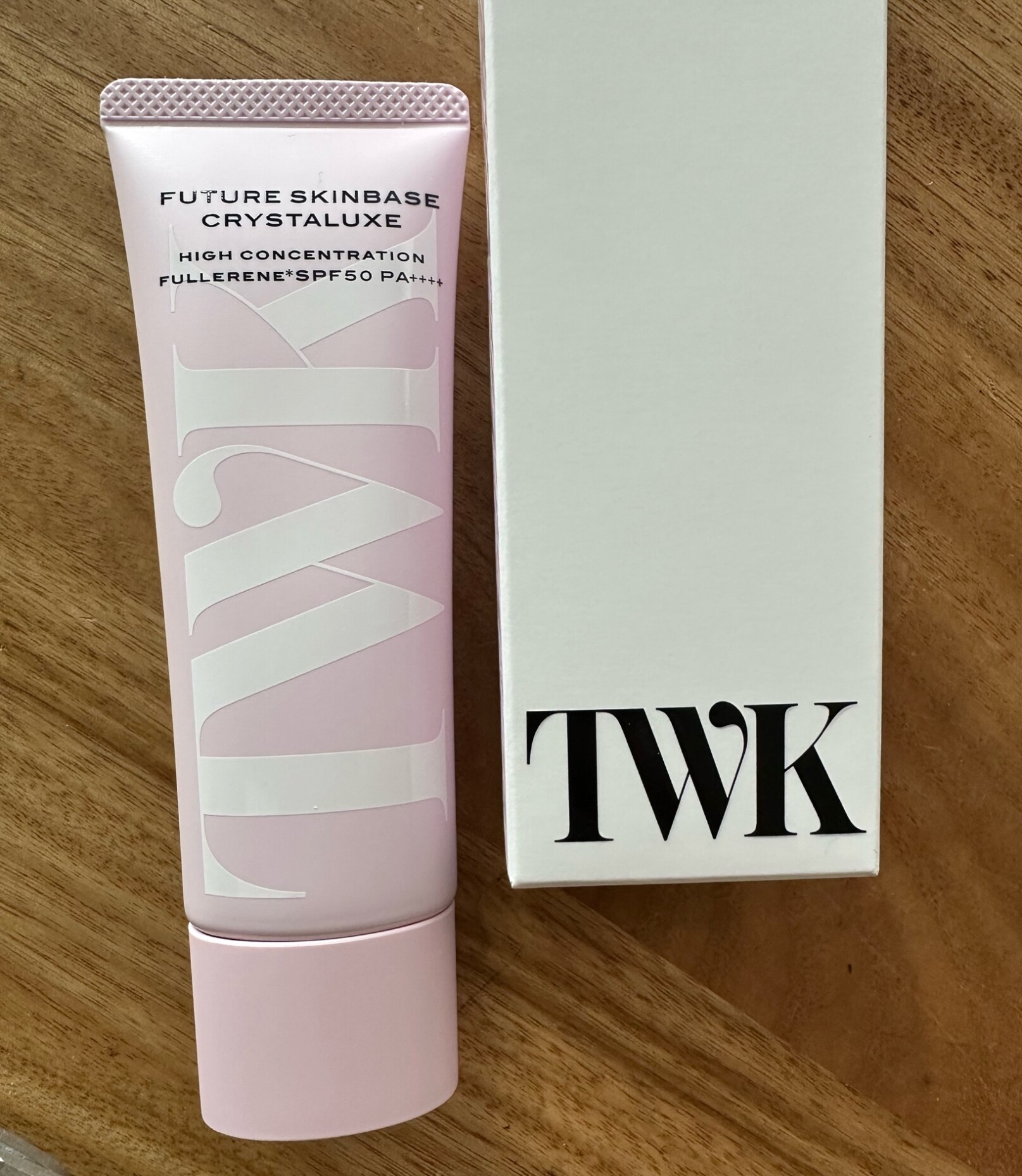 FTC TWK フューチャースキンベース クリスタリュクス 30g 無添加 化粧下地 ハリ 弾力 透明感 コラーゲン スキンケア 乾燥 紫外線 日焼け止め 日焼け止めクリーム SPF50 PA++++