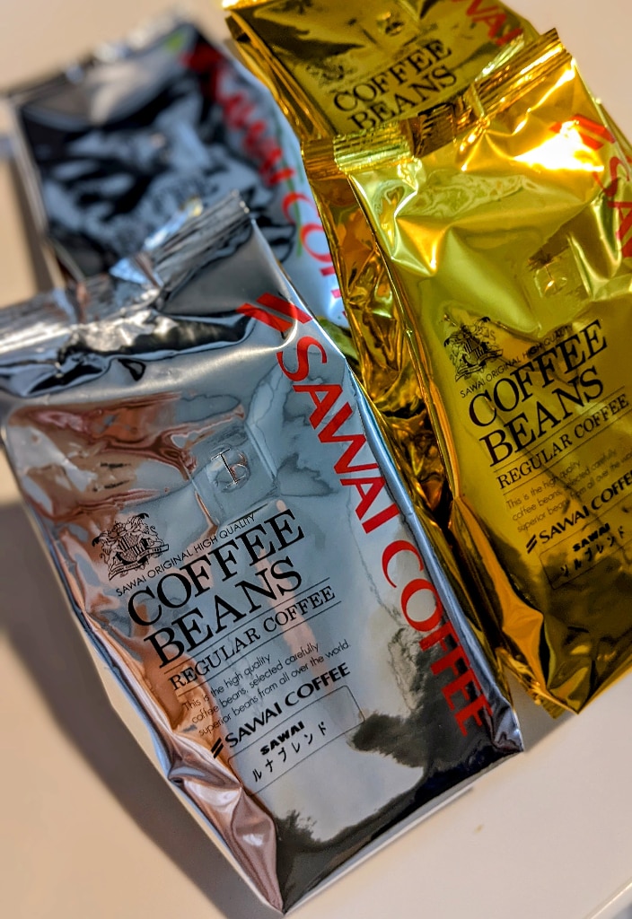 焙煎したて コーヒー豆 2kg 珈琲豆 送料無料 コーヒー 福袋 大容量 500gx4袋 中挽き/豆のまま コーヒー専門店 200杯分 飲み比べ セット 金と銀 プレミアム ソルブレンド ルナ ...