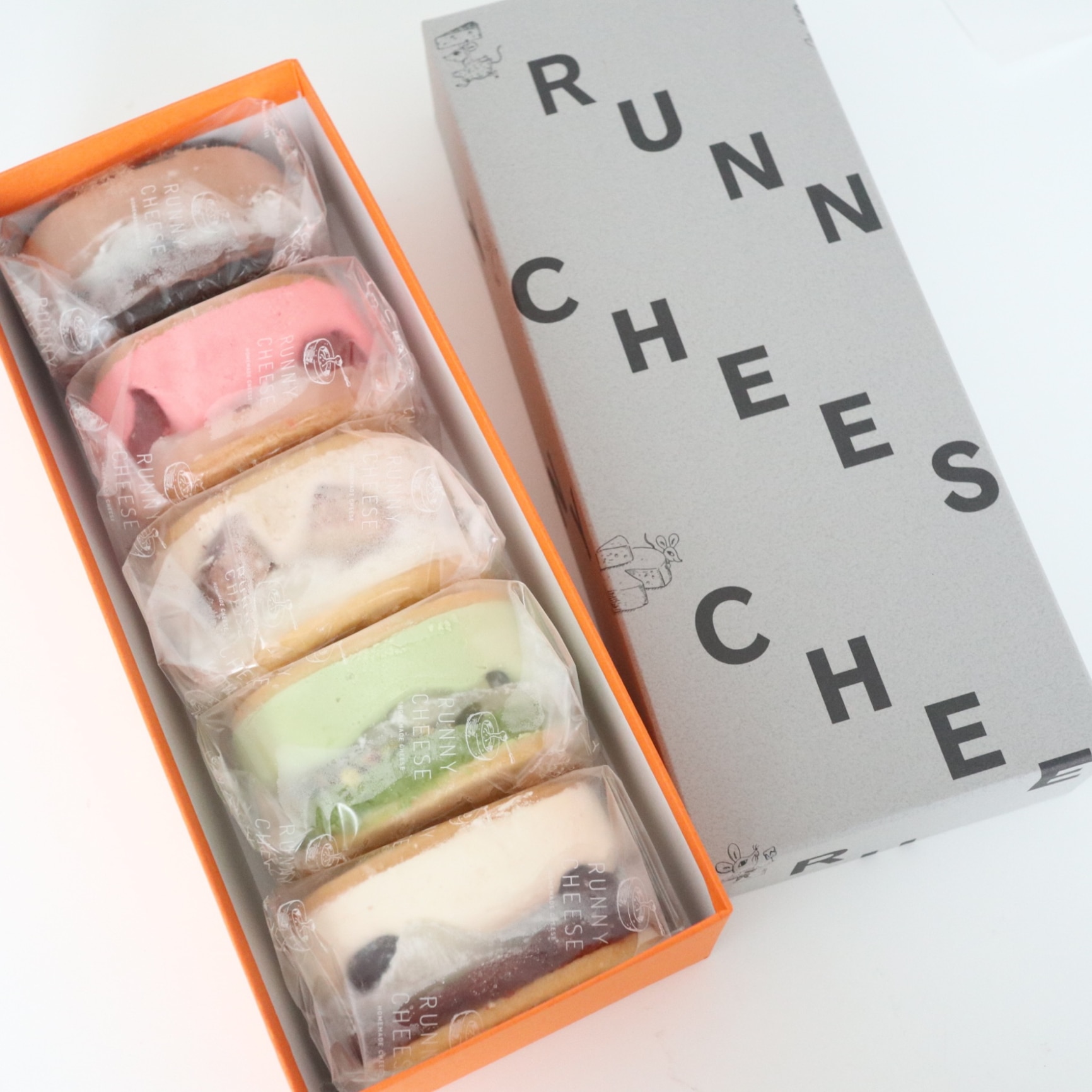 【RUNNYCHEESE】【羽二重5種アソート】ラニーチーズ バターサンド チーズケーキ スイーツギフト 洋菓子 餅 スイーツ ギフト 和スイーツ 父の日 スイーツ バターチーズサンド もち ...