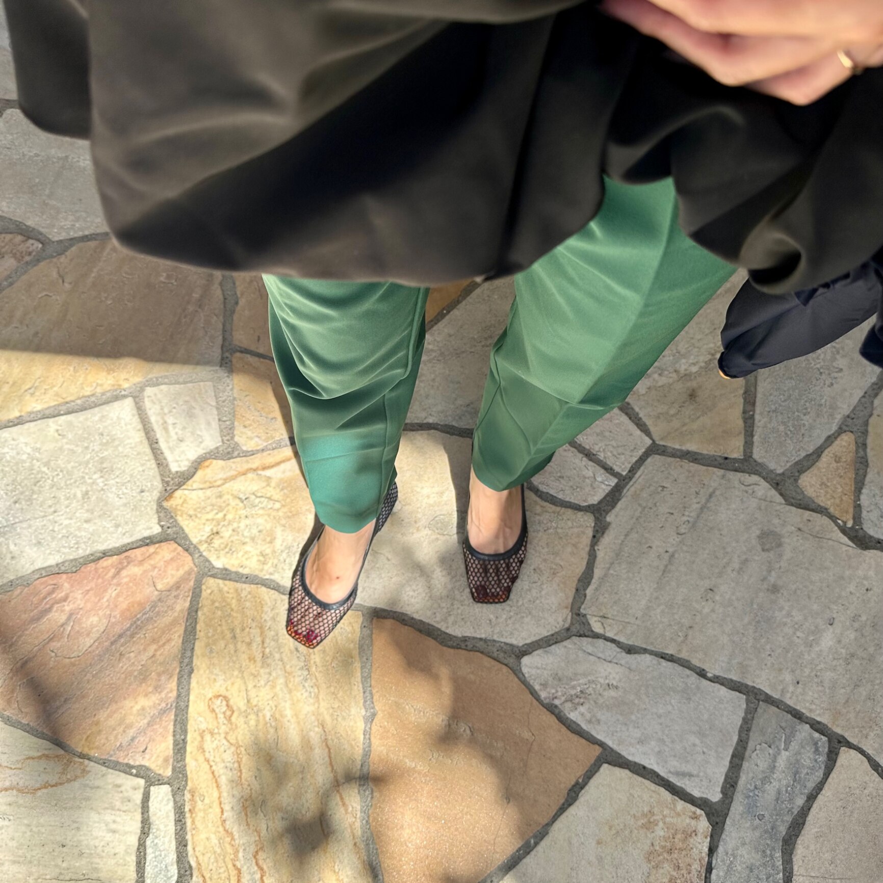 セール★1690円→990円 パンツ レディース テーパードパンツ ハイウエスト ウエストタック スラックス ストレッチパンツ オケージョン 3D 美脚 メール便不可 24aw coca コカ ...