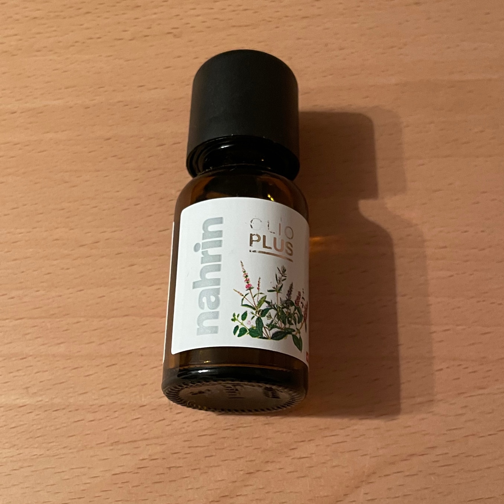 【公式】nahrin ナリン ハーブオイル33＋7 ロールオン 10mL 1本 | ユーカリ ミント オレンジ レモン ラベンダー カモミール ジャスミン アロマ 柑橘 頭痛 肩こり 携帯用 ...