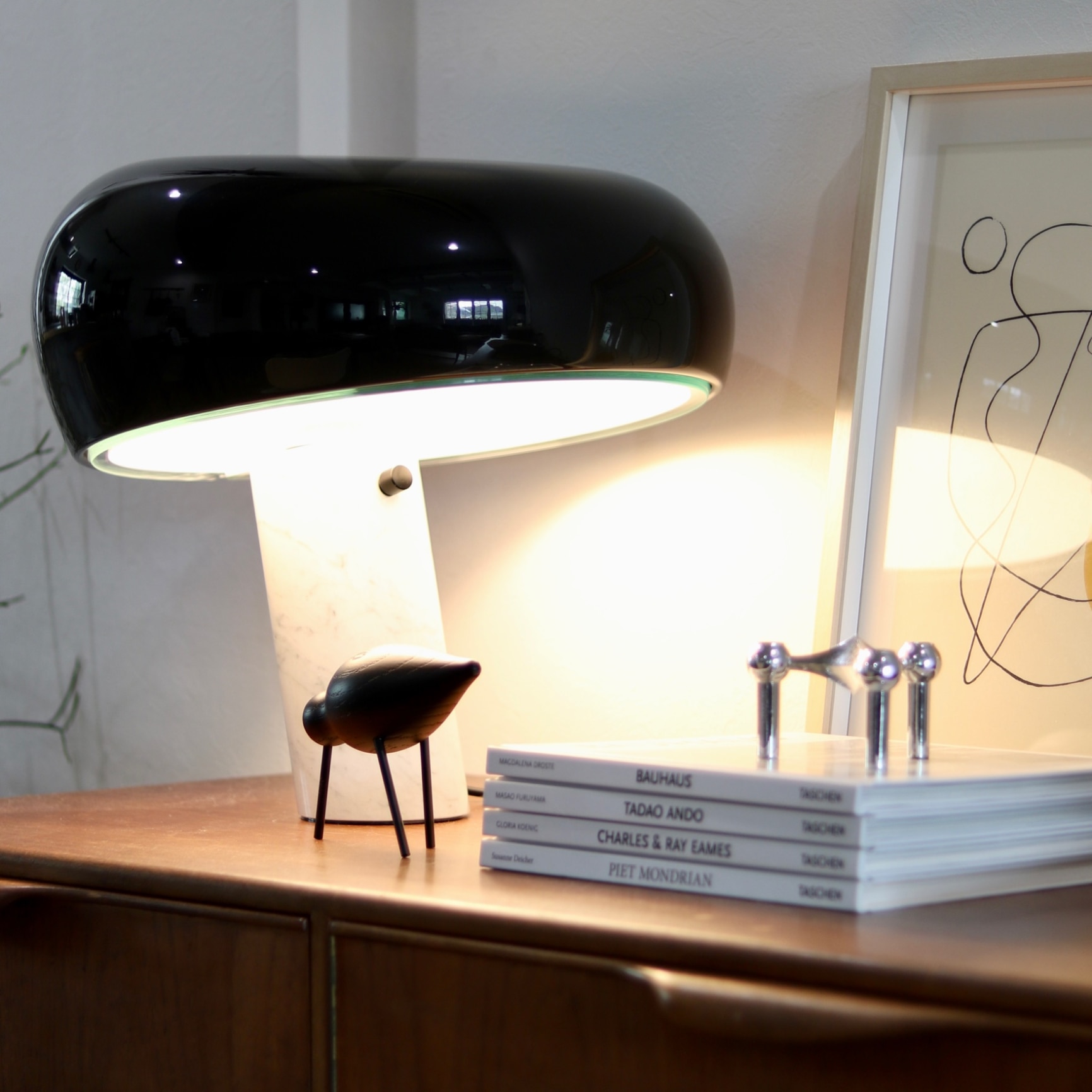 【予約注文/6月下旬頃入荷】FLOS（フロス）テーブル照明 SNOOPY LED（スヌーピー） ブラック