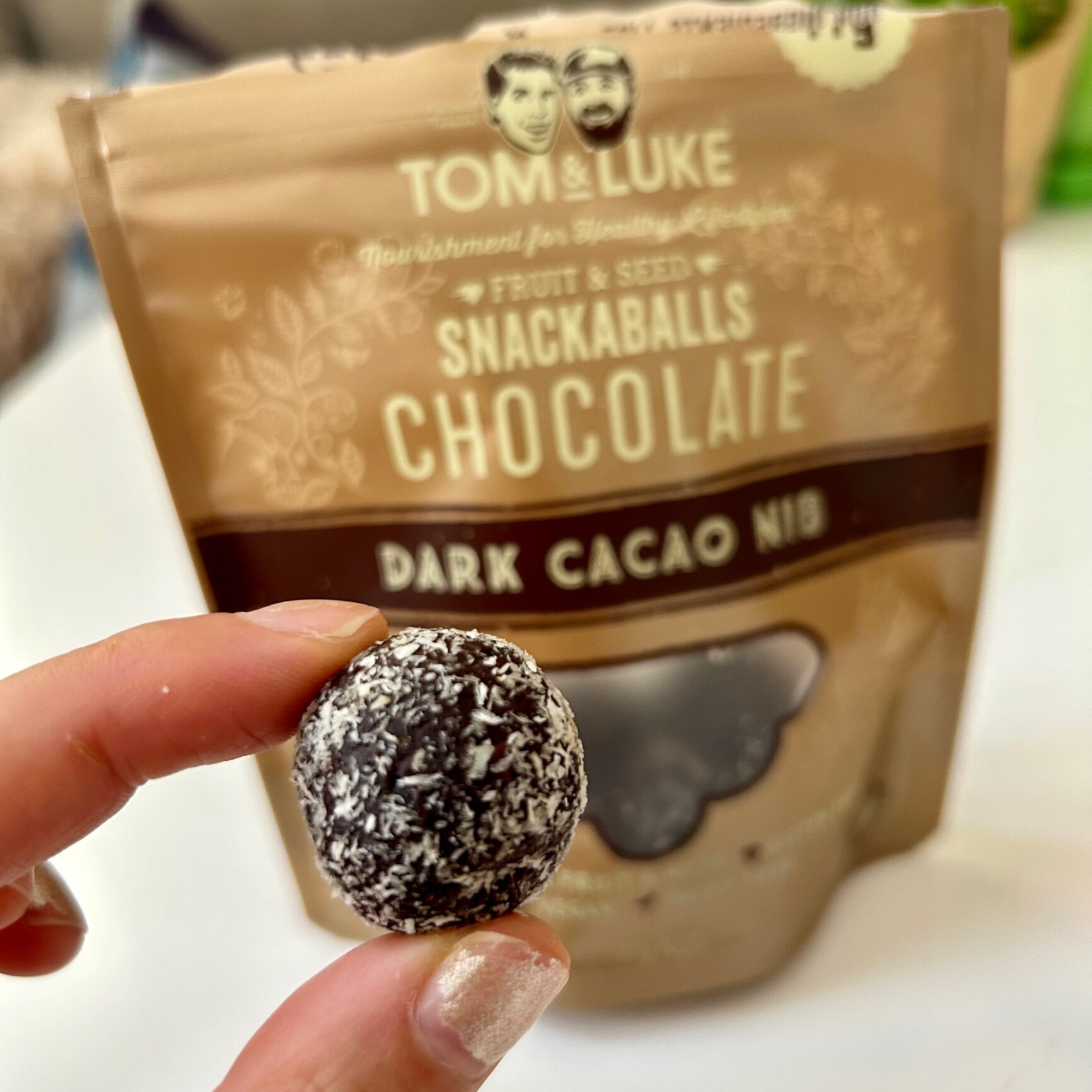 【TOM＆LUKE】フルーツシードボールカカオニブ77g トムアンドルーク | チョコ チョコレート チョコレートボール cacao nibs ギルトフリースイーツ デーツ カカオ お菓子 ...