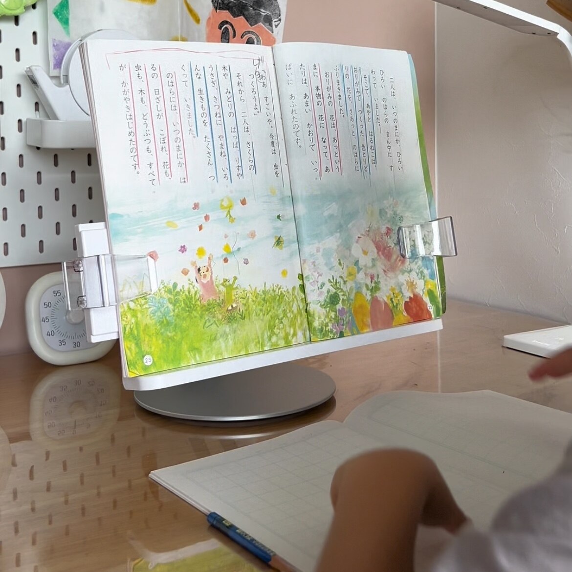 【楽天1位受賞】ブックスタンド 卓上 タブレット 雑誌 書見台 回転 置き型 机上 傾斜 勉強 学習台 オンライン授業 おしゃれ EEX-BKST02