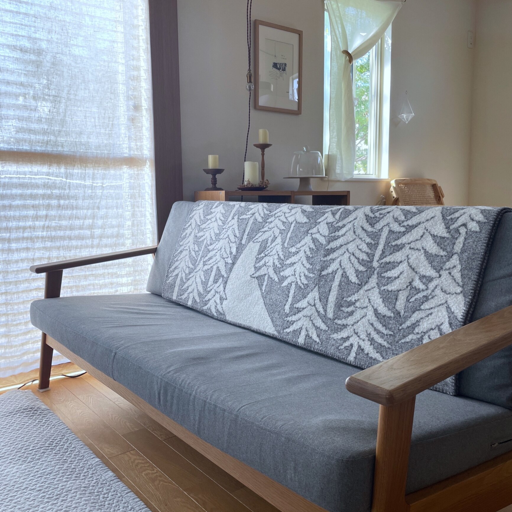 【期間限定特別価格】3人掛けソファ 3Pソファ カバーリングソファ 国産ソファ 木製ソファ 開梱設置配送 JOYSTYLE限定 幅180cm ナラ材 ナラ無垢材 木製 背格子が魅力的なデザイン ...