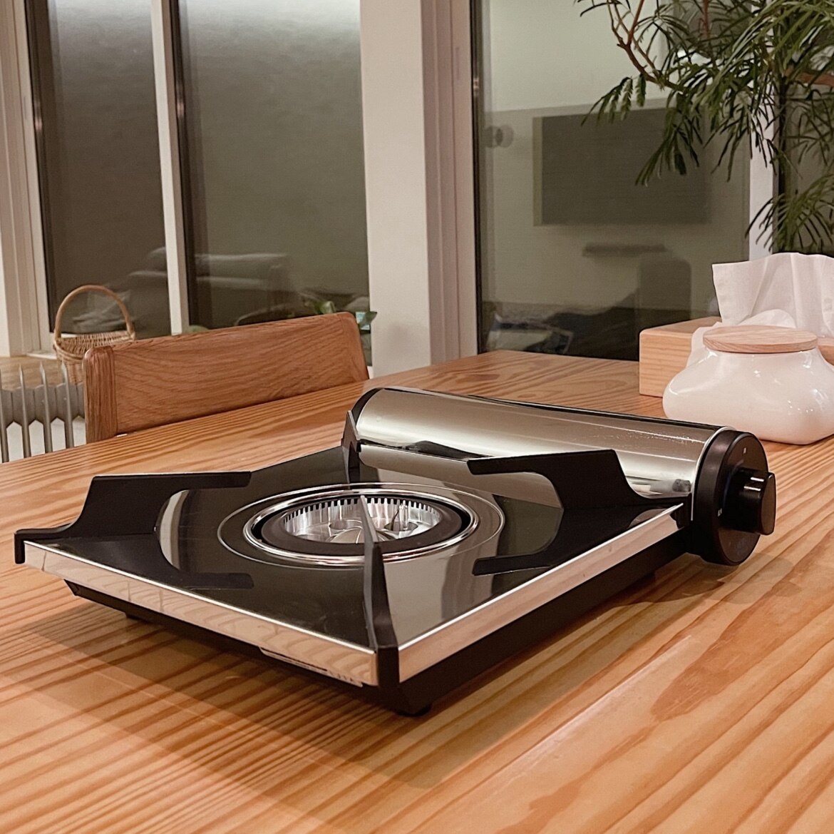 【公式】イワタニ Iwatani カセットコンロ アモルフォ プレミアム CB-AMO-80N【送料無料】