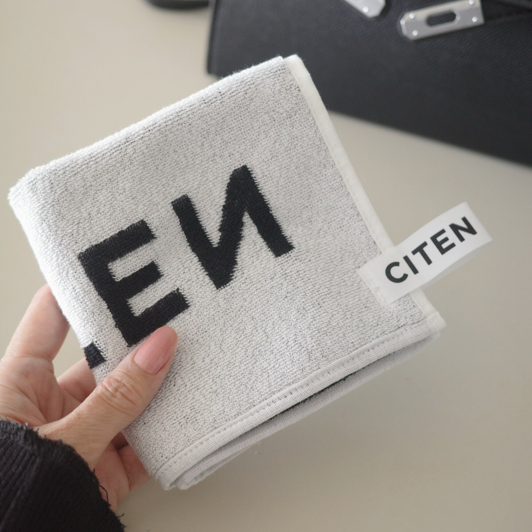 CITEN ＜CITEN＞ハンドタオル ロゴ シテン インテリア・生活雑貨 タオル ネイビー ブラック ホワイト