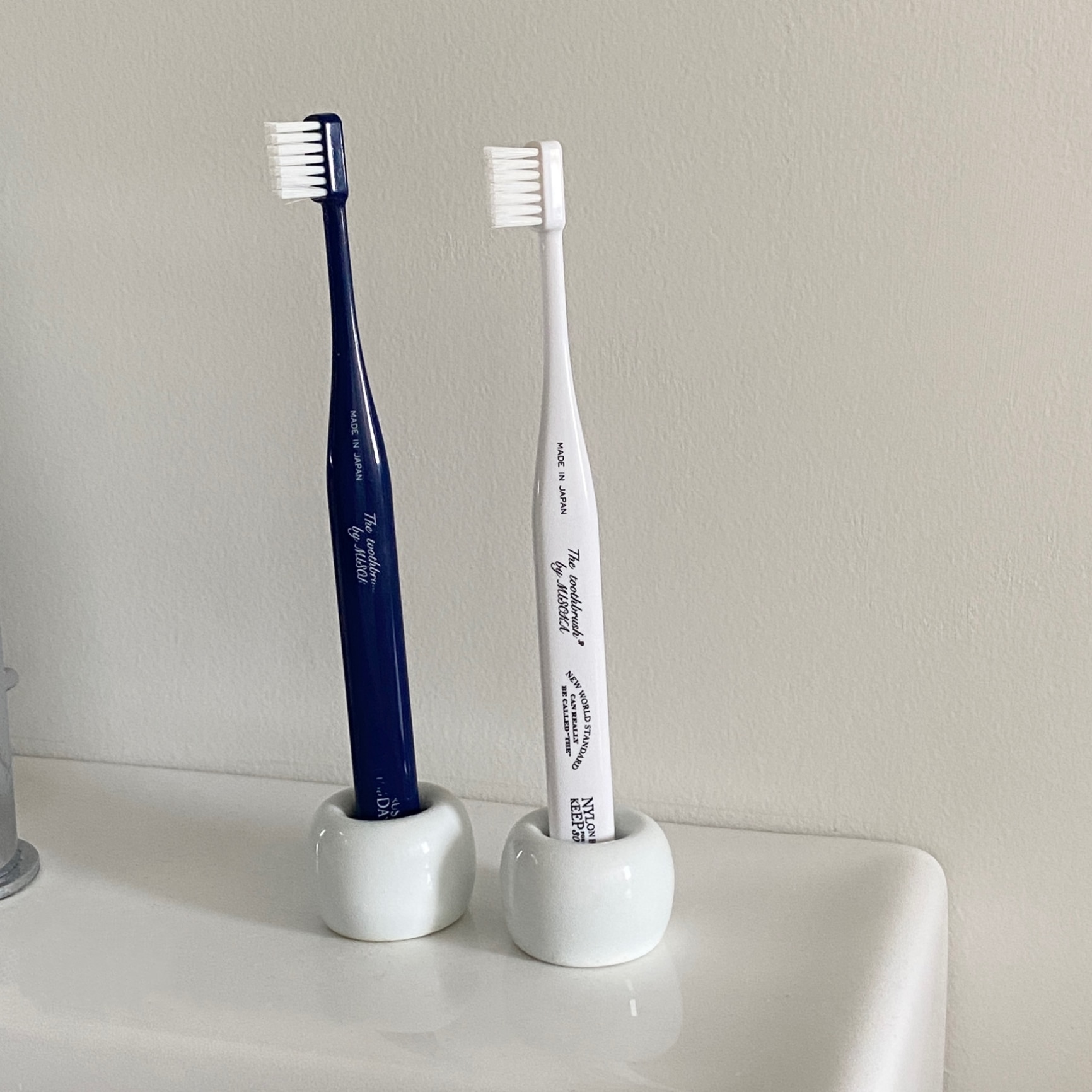 【100円クーポン配布中】THE[ザ]THE TOOTHBRUSH by MISOKA[立つ歯ブラシ 水だけ歯磨き 微細毛 やわらかめ 中川政七商店]☆