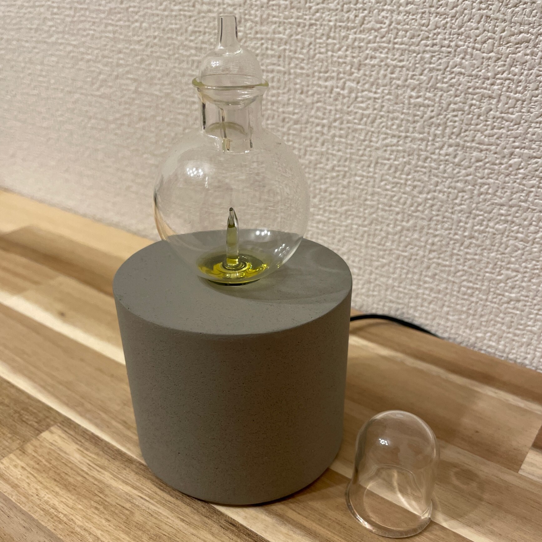 【レビュー特典】アットアロマ orb オーブ 本体 nebulizing diffuser @aroma ネブライザー式 ディフューザー 広範囲 最大約70m2 ルームフレグランス フラスコ ...