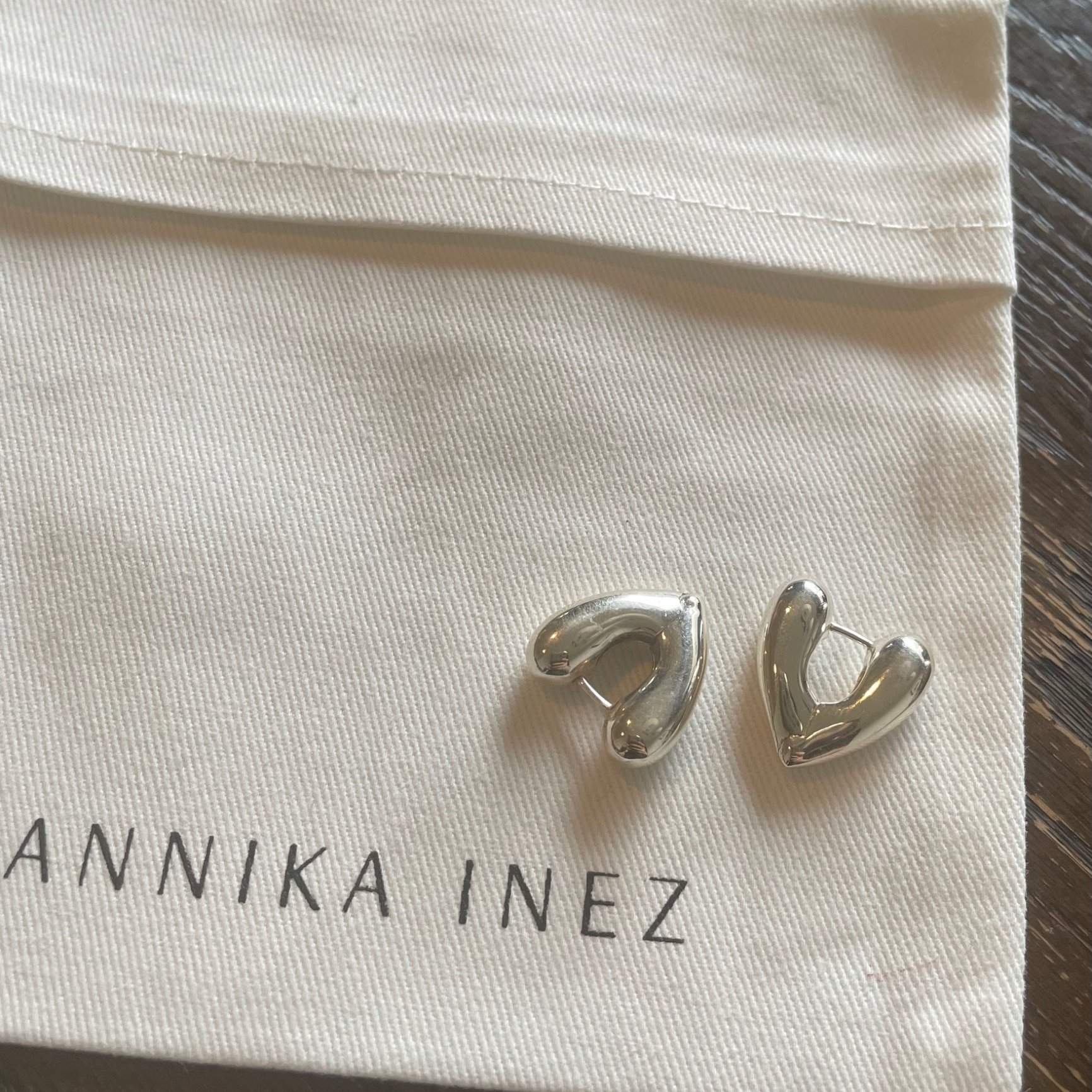 ANNIKA INEZ アニカイネズ ピアス Heart Hoops Sml E926-SML レディース ハート フープ アクセサリー silver925 シルバー925 シルバー