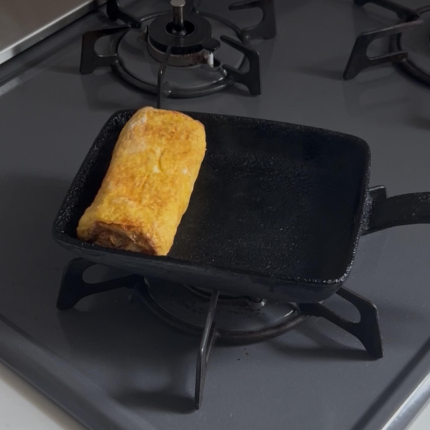 南部鉄器 及源鋳造 角玉子焼き 南部鉄 日本製 鉄分補給 OIGEN 及源 オイゲン 直火 玉子焼き器 卵焼き フライパン（z）【別倉庫発送】 送料無料