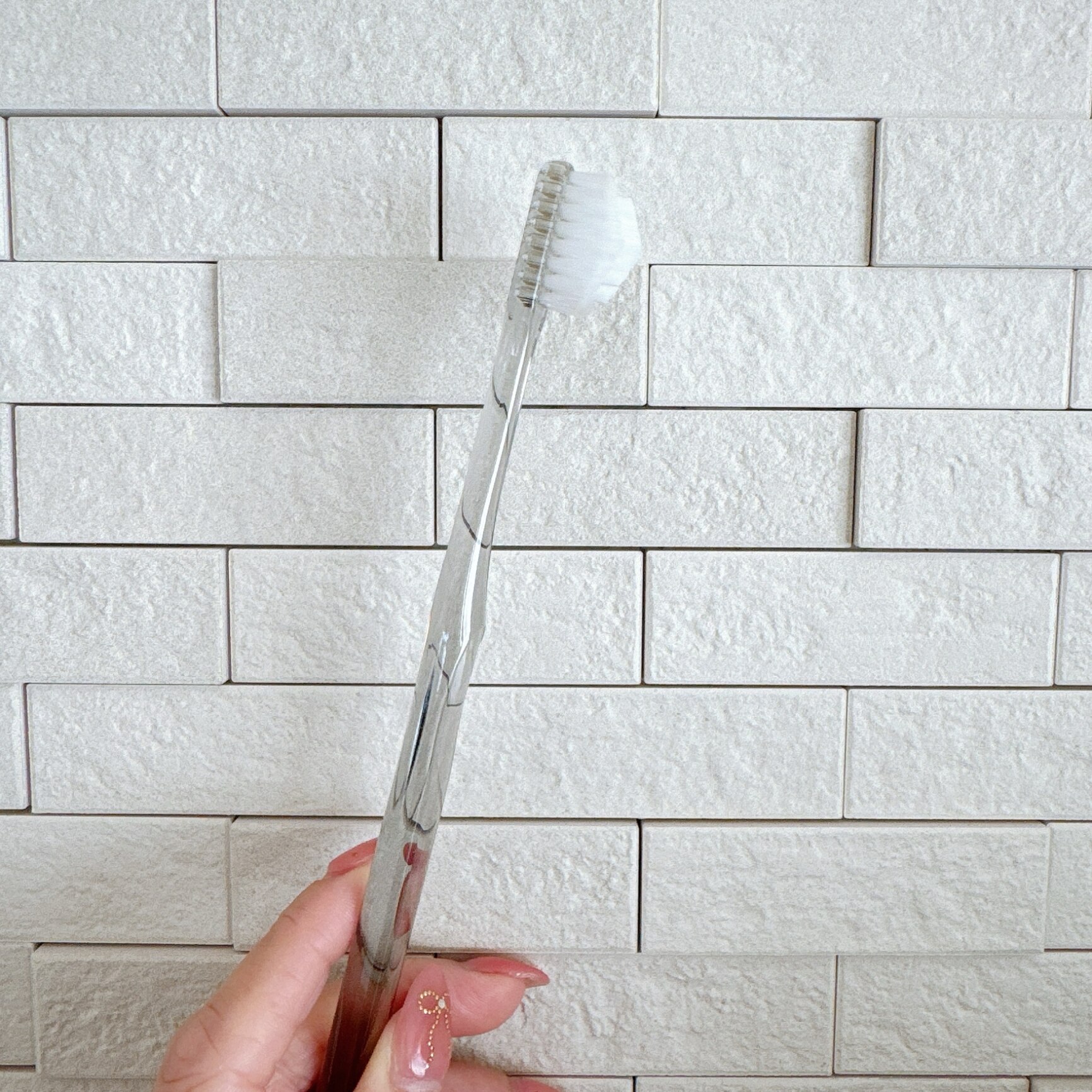 （公式）【送料無料】奇跡の歯ブラシ クリアブラック 3本セット 日本製 なぞるだけで汚れが落ちる テーパー加工 どんな隙間にもぴったりフィット 歯間 オーラルケア amazon1位 虫歯 ...